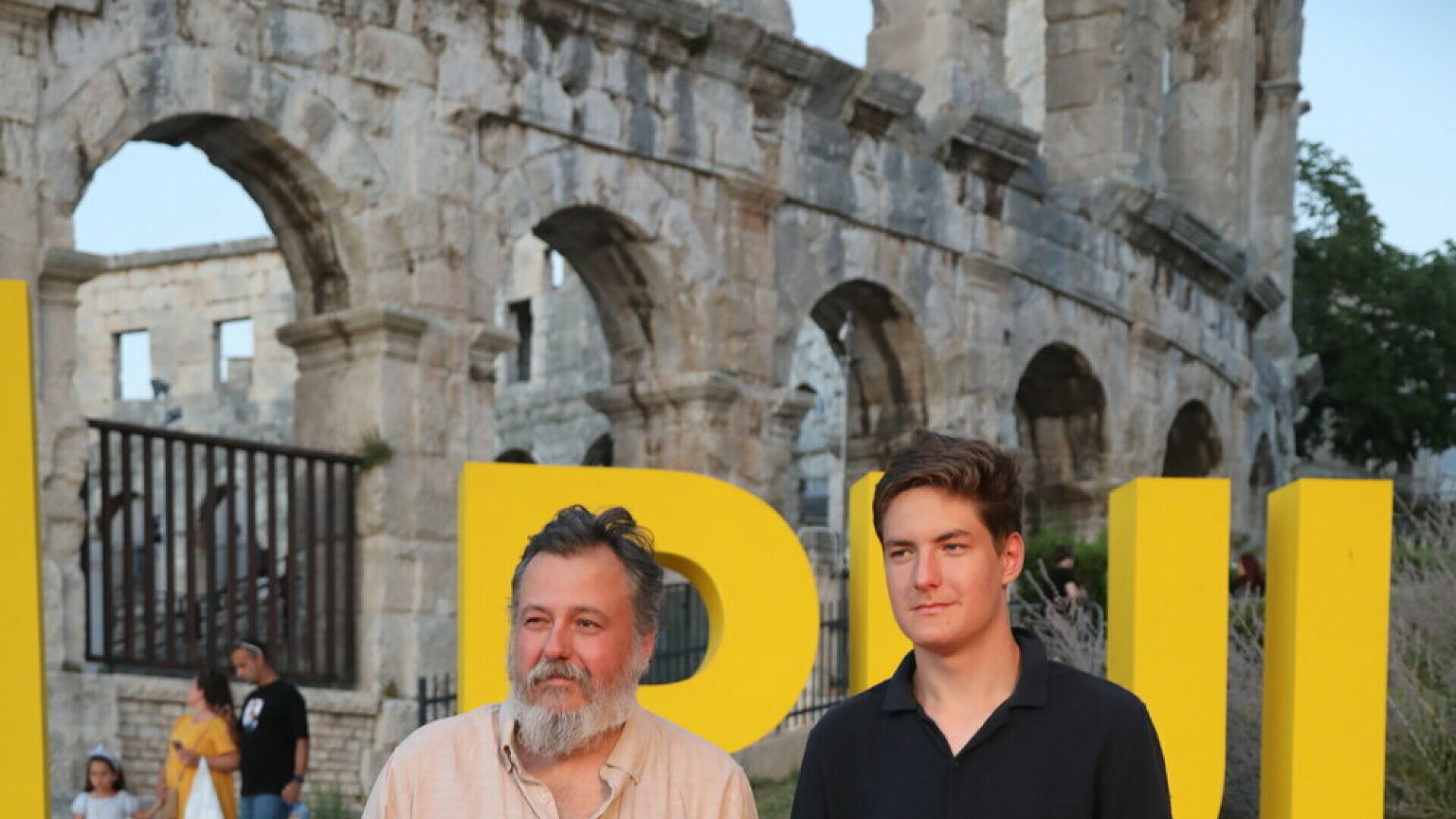 Unuk i sin jedinac našeg legendarnog glumca skupa su došli na prestižni ...