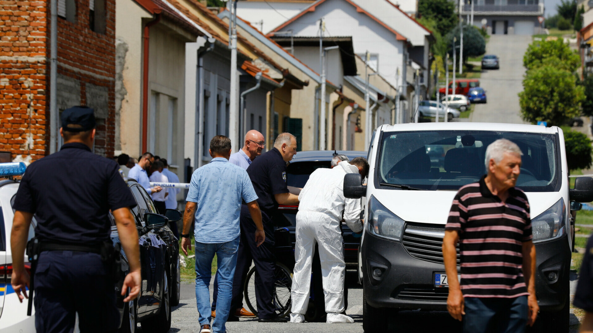Tko je ubojica iz Daruvara? Prije mjesec dana bacio poznanika na stepenice, držao mu pištolj u ...