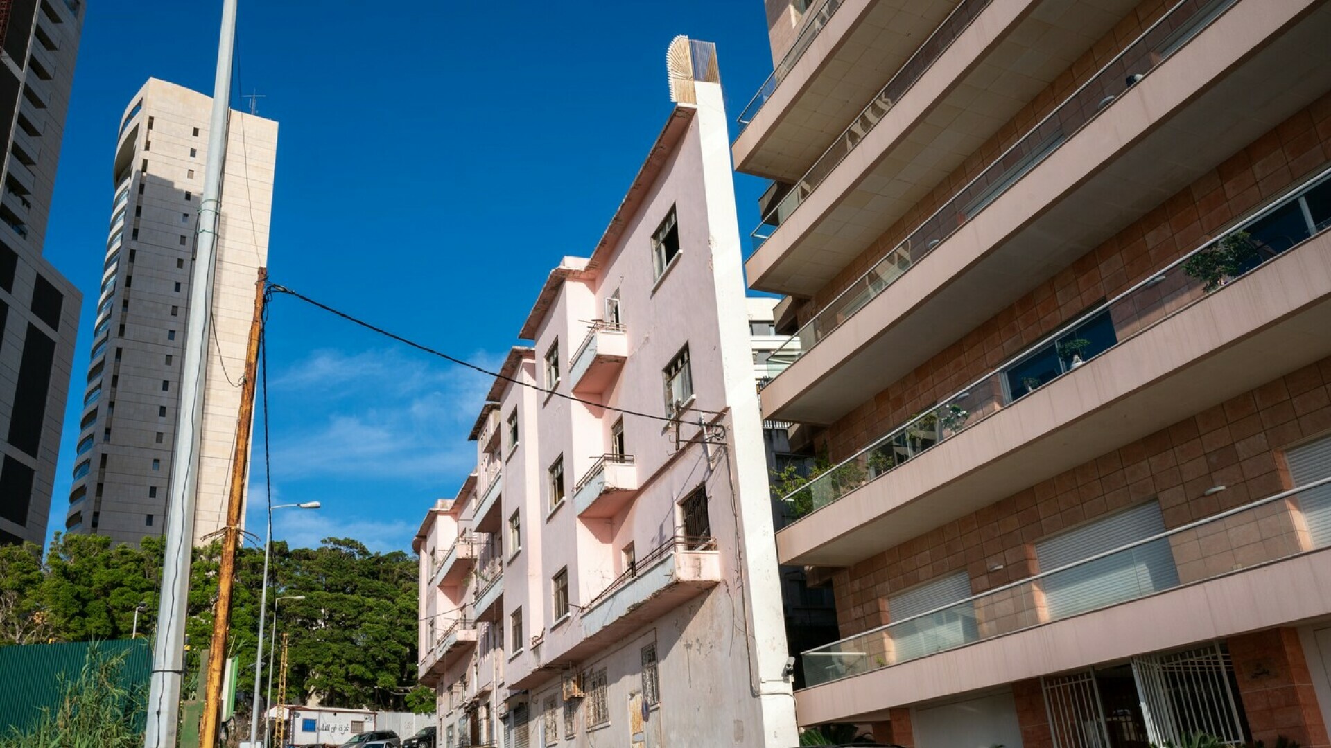 Bratu blokirao pogled na more: "Najtanja zgrada na svijetu", koja je ...