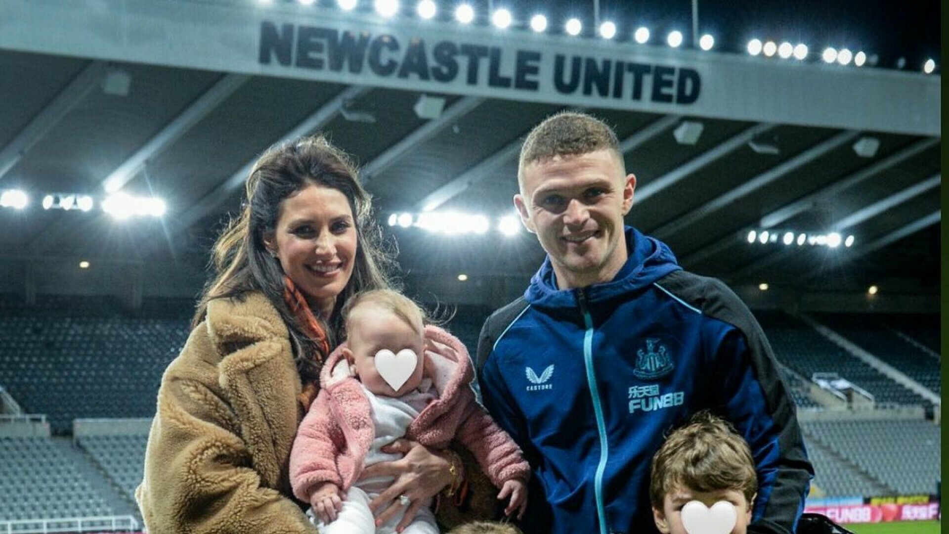 Poznatog nogometaša paparazzi snimili u nevjeri, njegova supruga našla ...