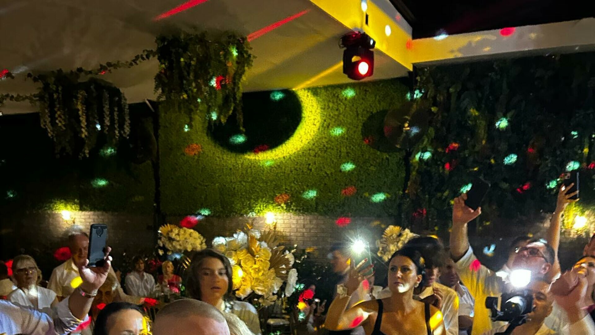 Evo kako se Indira Levak zabavlja poslije vijesti o razvodu, mnoge je ...