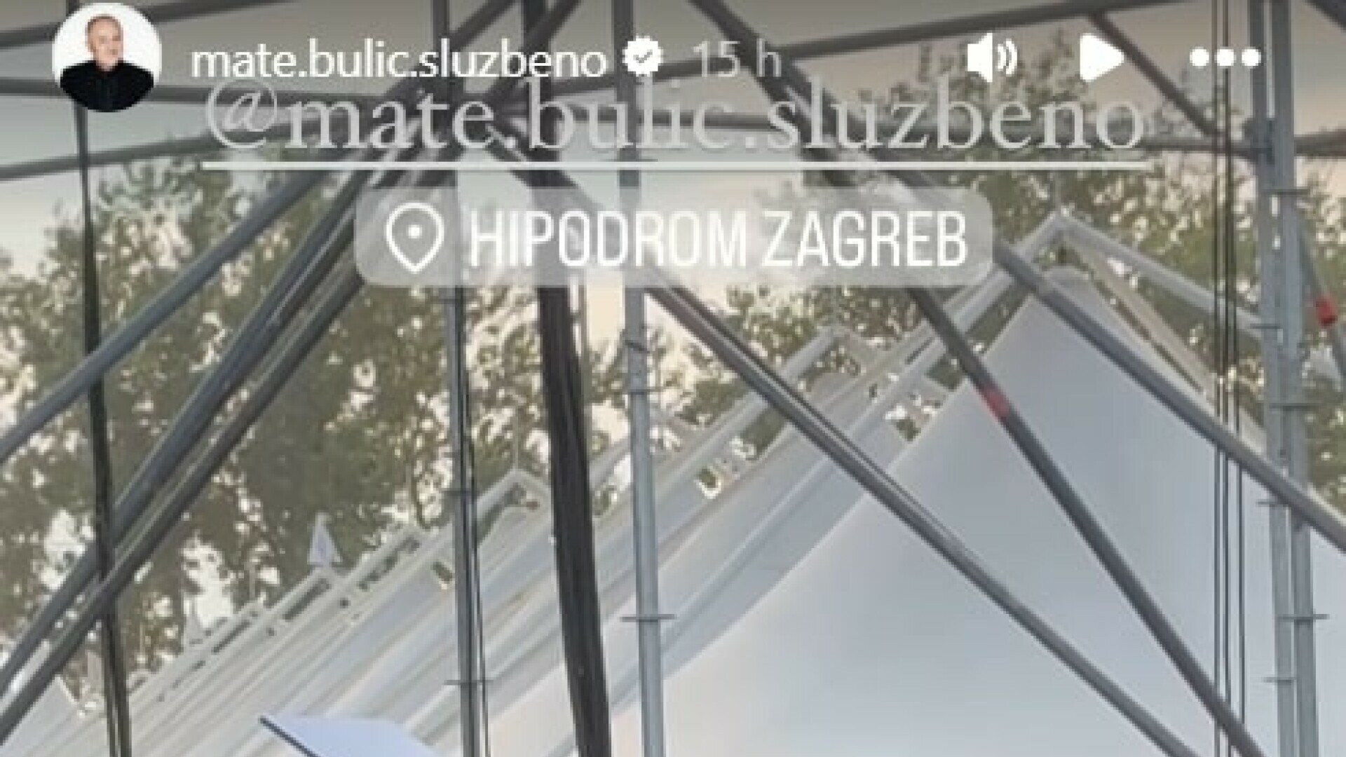 Mate Bulić na Thompsonovom koncertu s fanovima zapjevao svoj veliki hit!