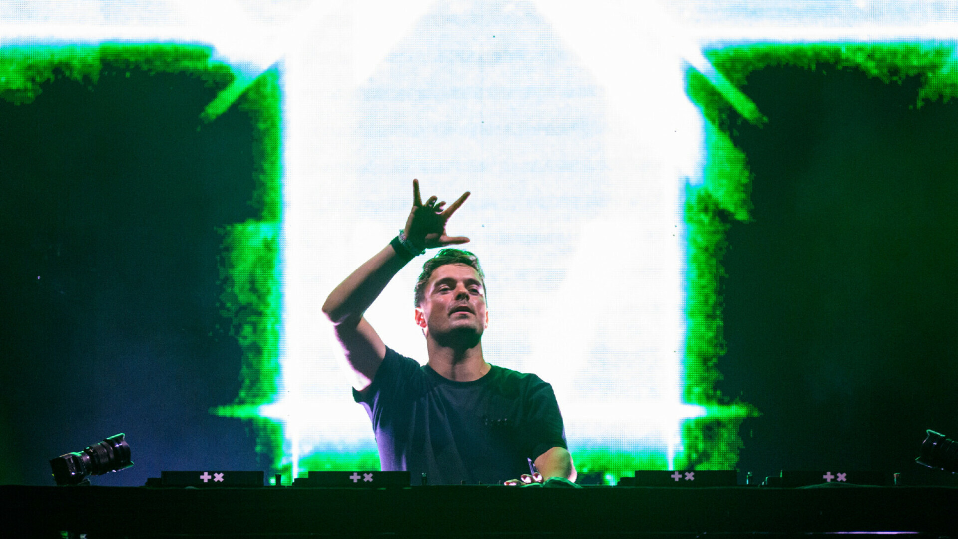 Svjetska DJ zvijezda snimljena na jet skiju poslije Ultre, pridružio mu ...