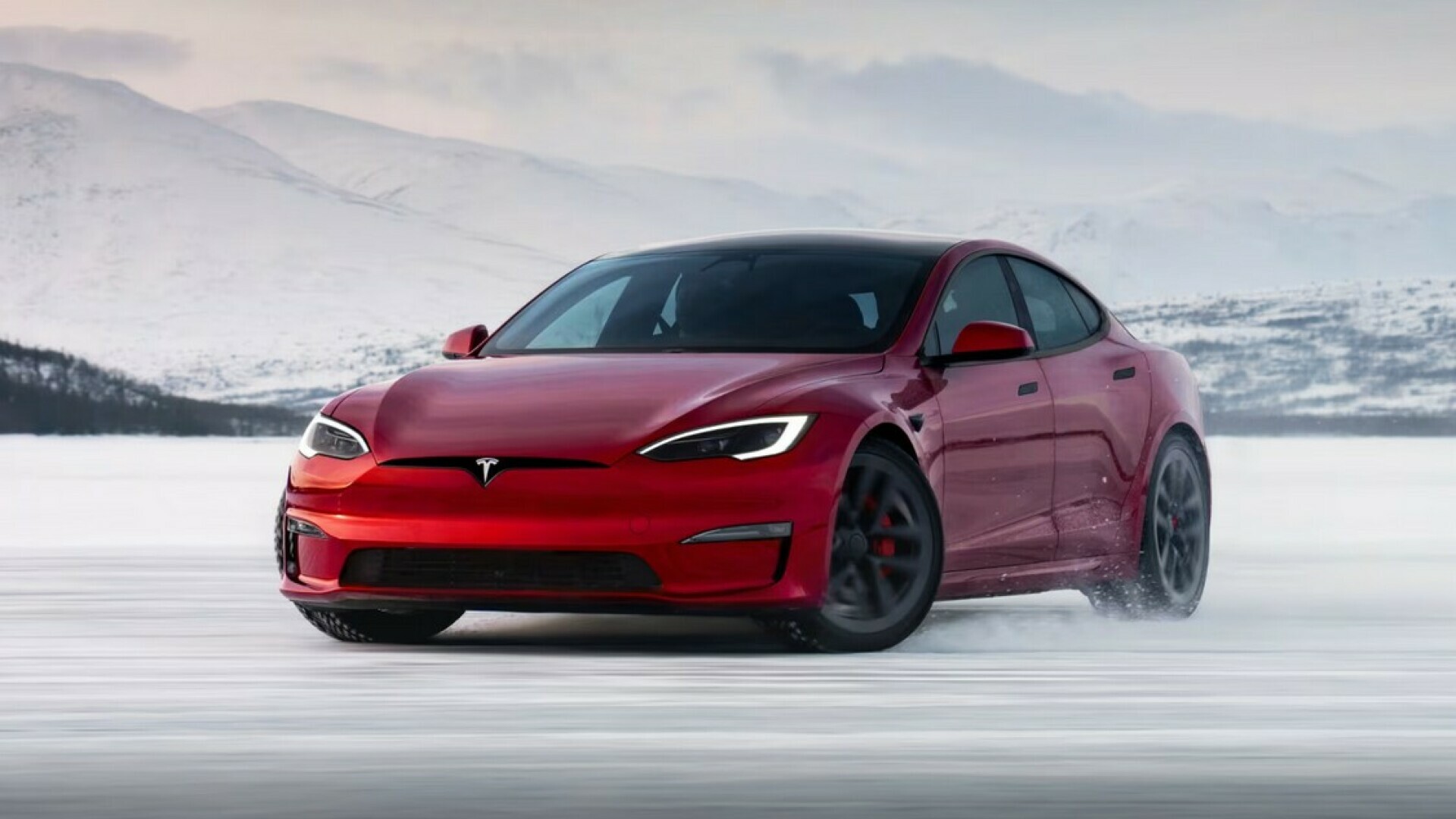 Tesla mora vratiti novac kupcu: Model S Plaid otkazao već u prvom zavoju