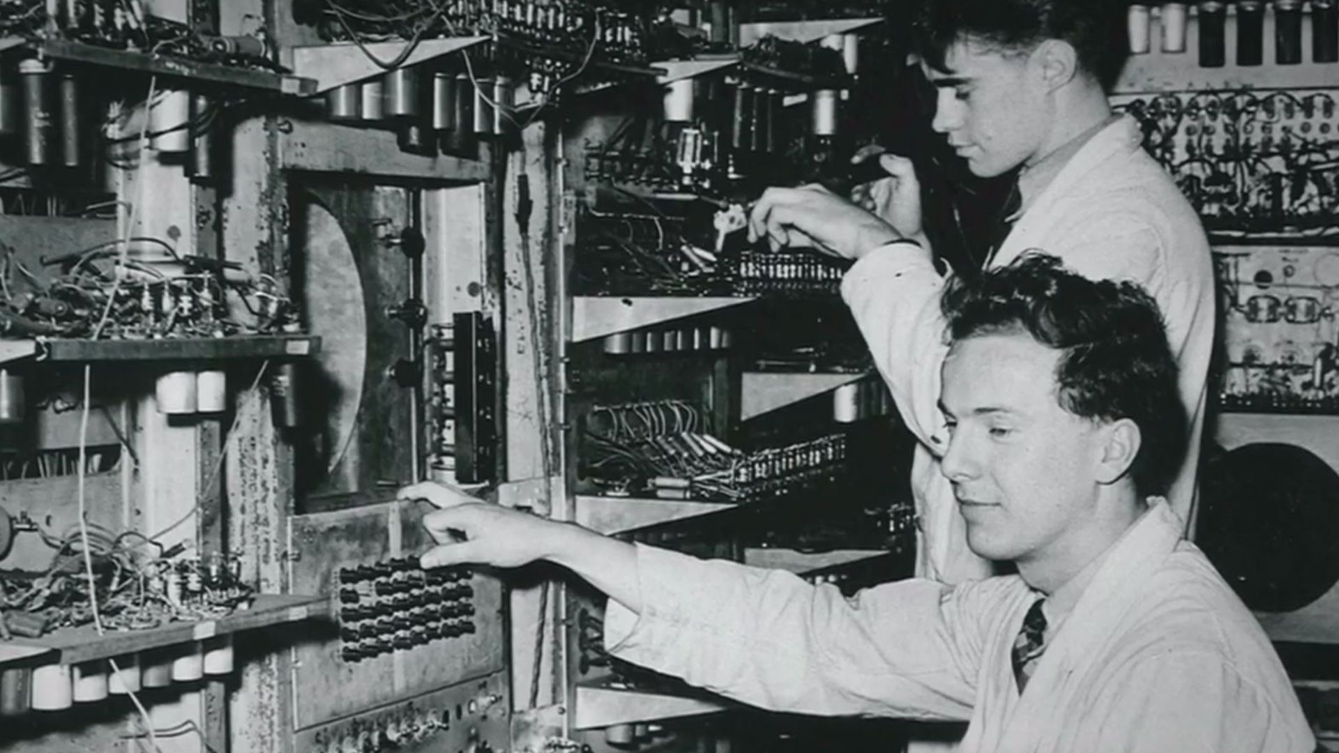 Prije 65 godina računalni program je po prvi puta pohranjen na računalo