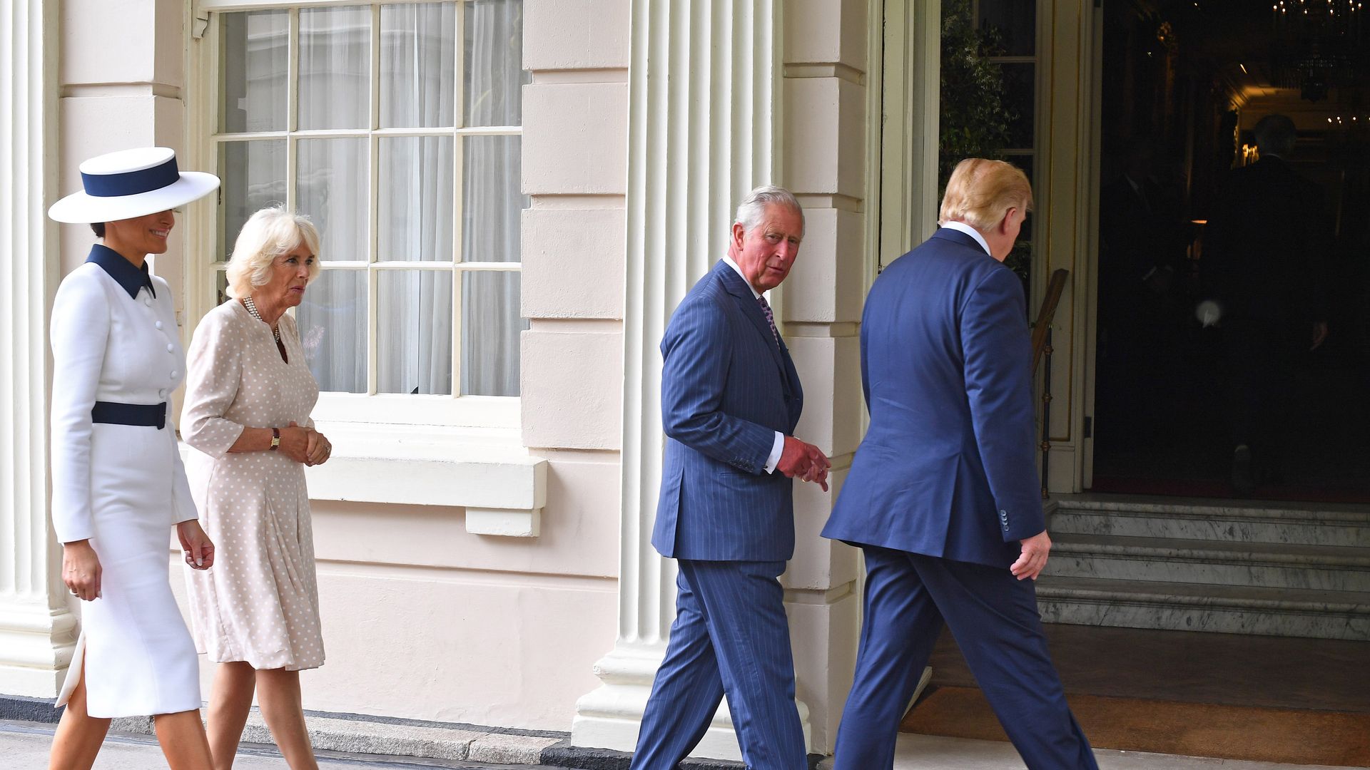 Obiteljska fotografija Trumpovih izgleda kao iz bajke, ali na njoj nedostaje jedna važna osoba ...