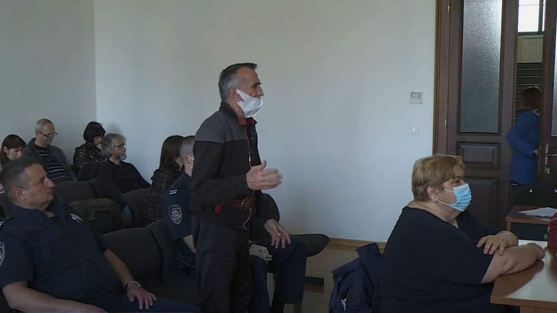 Suđenje za dvostruko ubojstvo u Đakovu: "Rekla mi je da sam dosadan i smijala se, onda sam ju ...