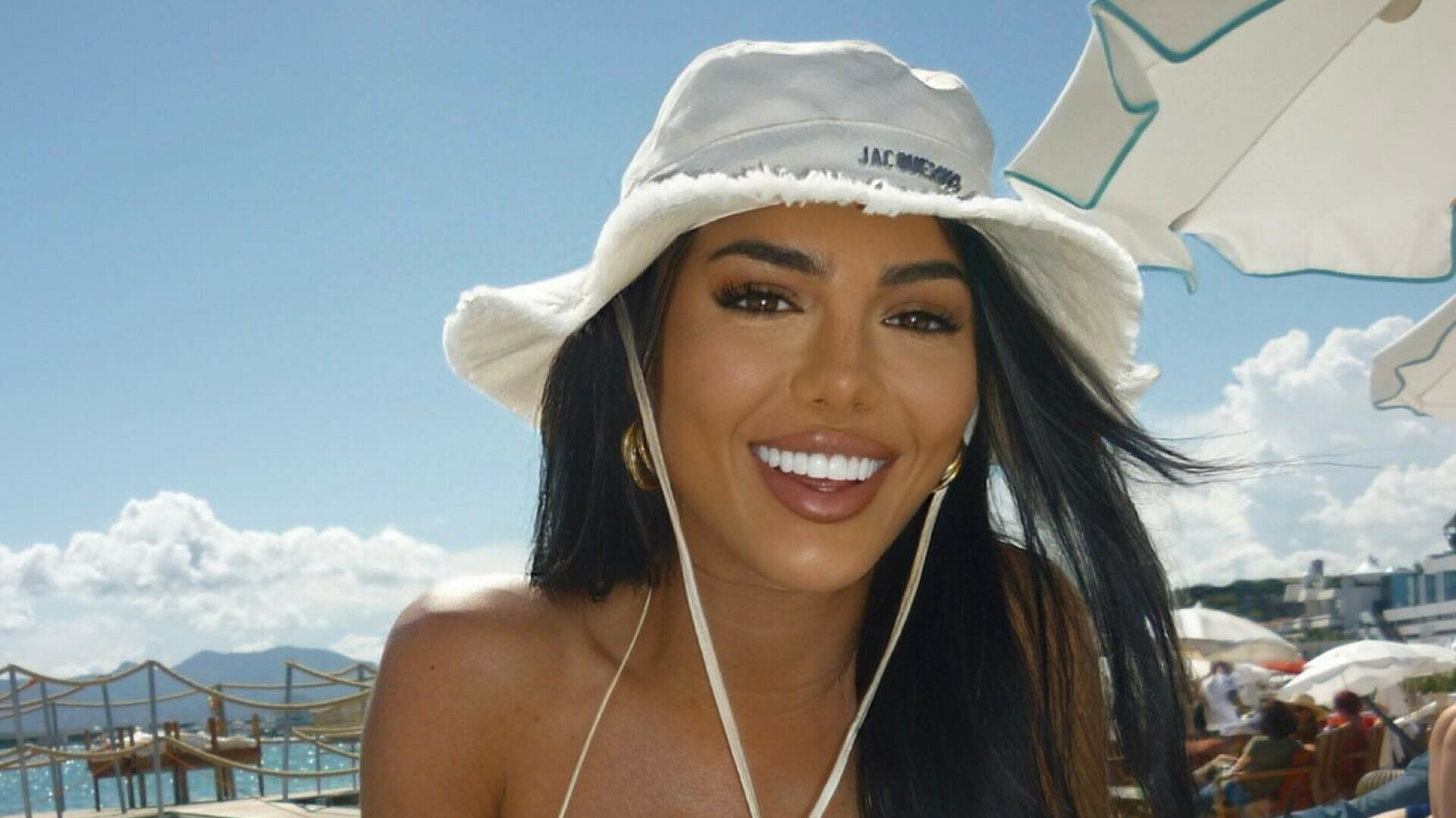 Nakon uloge u hit-seriji priznaje samo luksuz, a Instagram joj vrvi ...