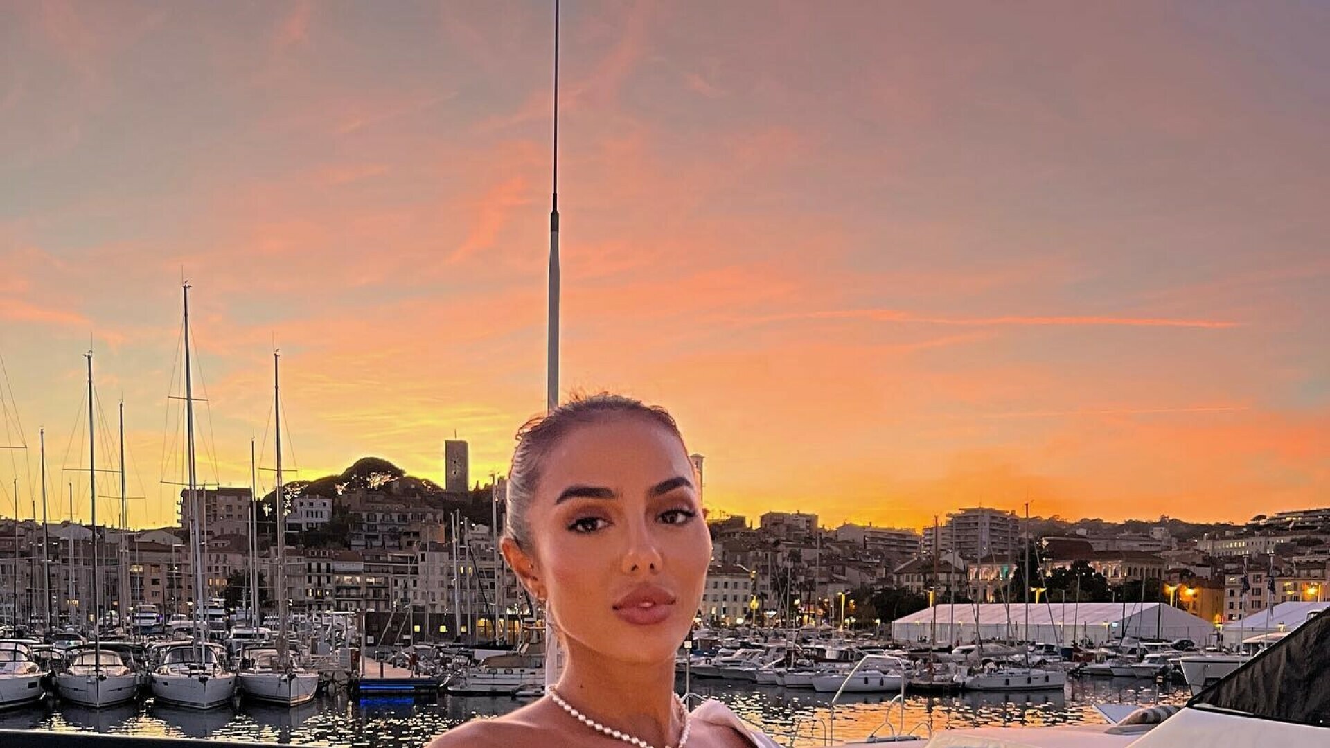 Nakon uloge u hit-seriji priznaje samo luksuz, a Instagram joj vrvi ...