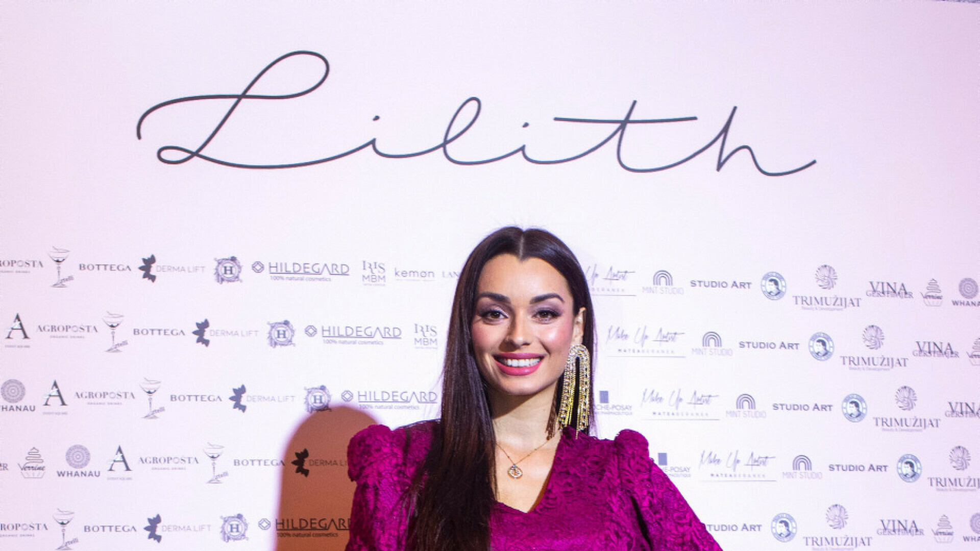 Lijepoj domaćoj glumici zbog ove golišave fotografije javila se i ...