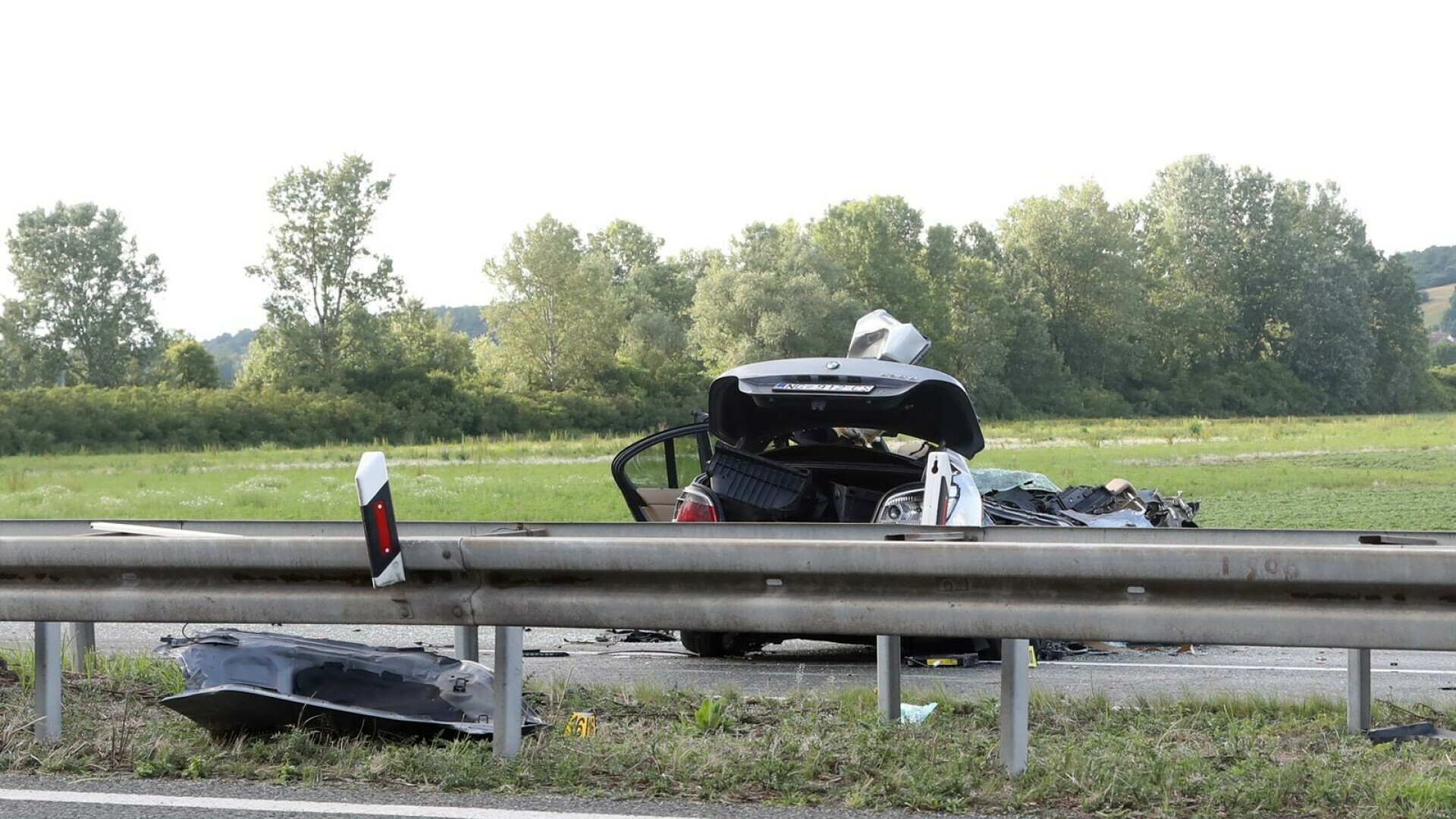 Užas kod Novske: Prije teške nesreće na Facebooku emitirao kako autocestom juri 200 kilometara ...