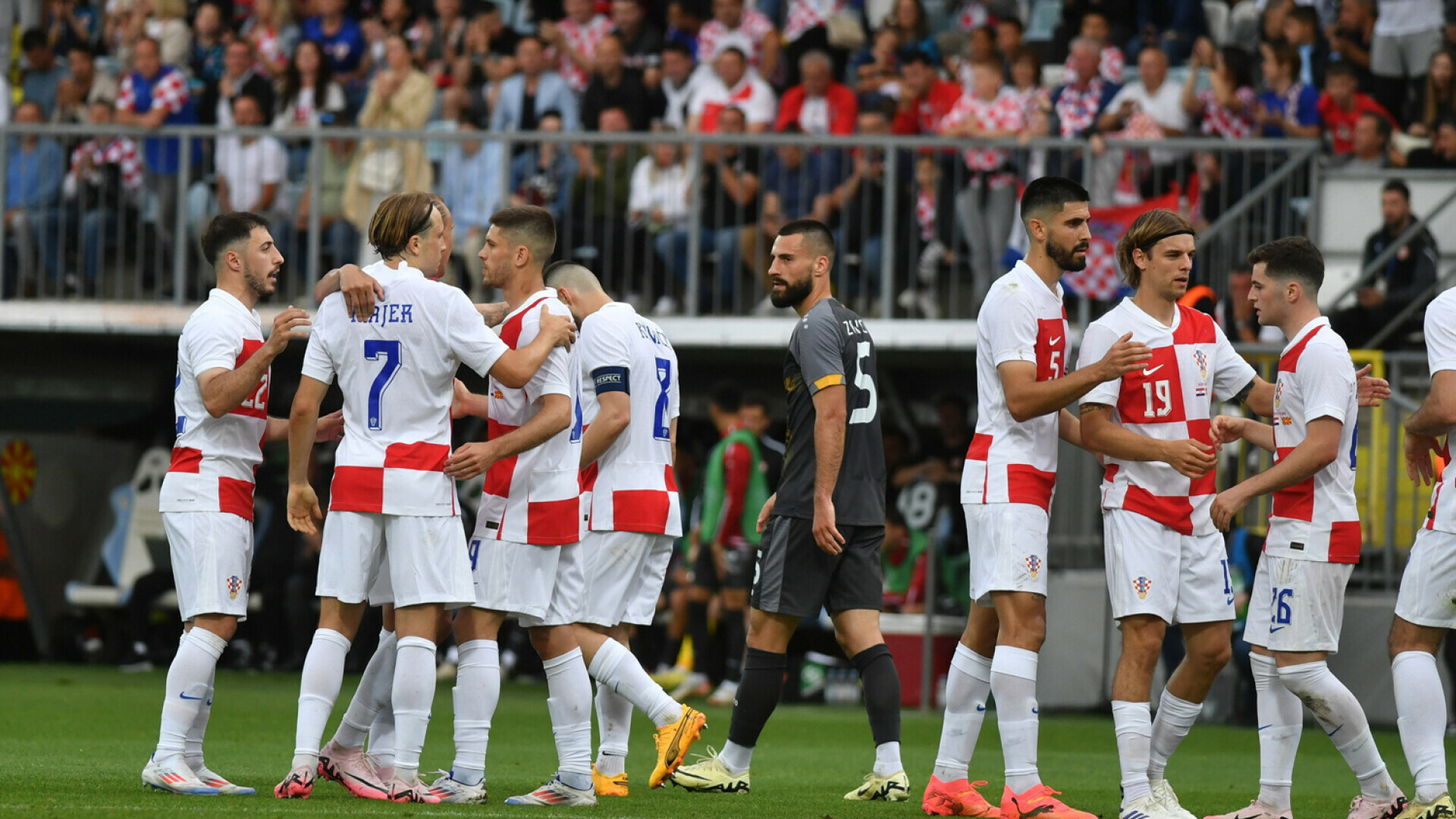 Što mislite o igri Vatrenih protiv Sjeverne Makedonije? Pogledajte ...