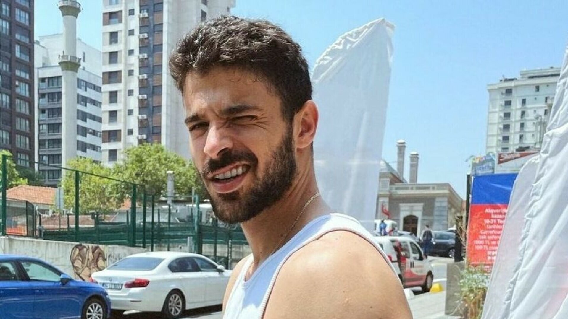 Ovog ljepotana gledamo u novoj seriji Nove TV, šuškalo se da ljubi ...