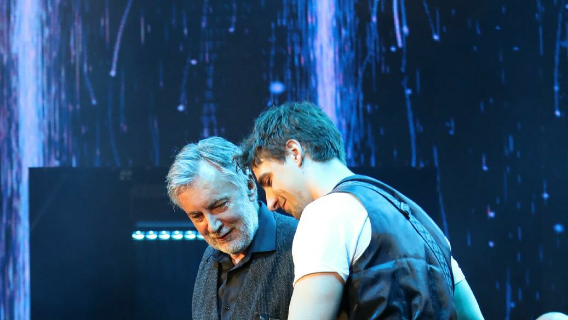 Pogledajte kako izgleda sin Miroslava Škore, krenuo je njegovim stopama ...