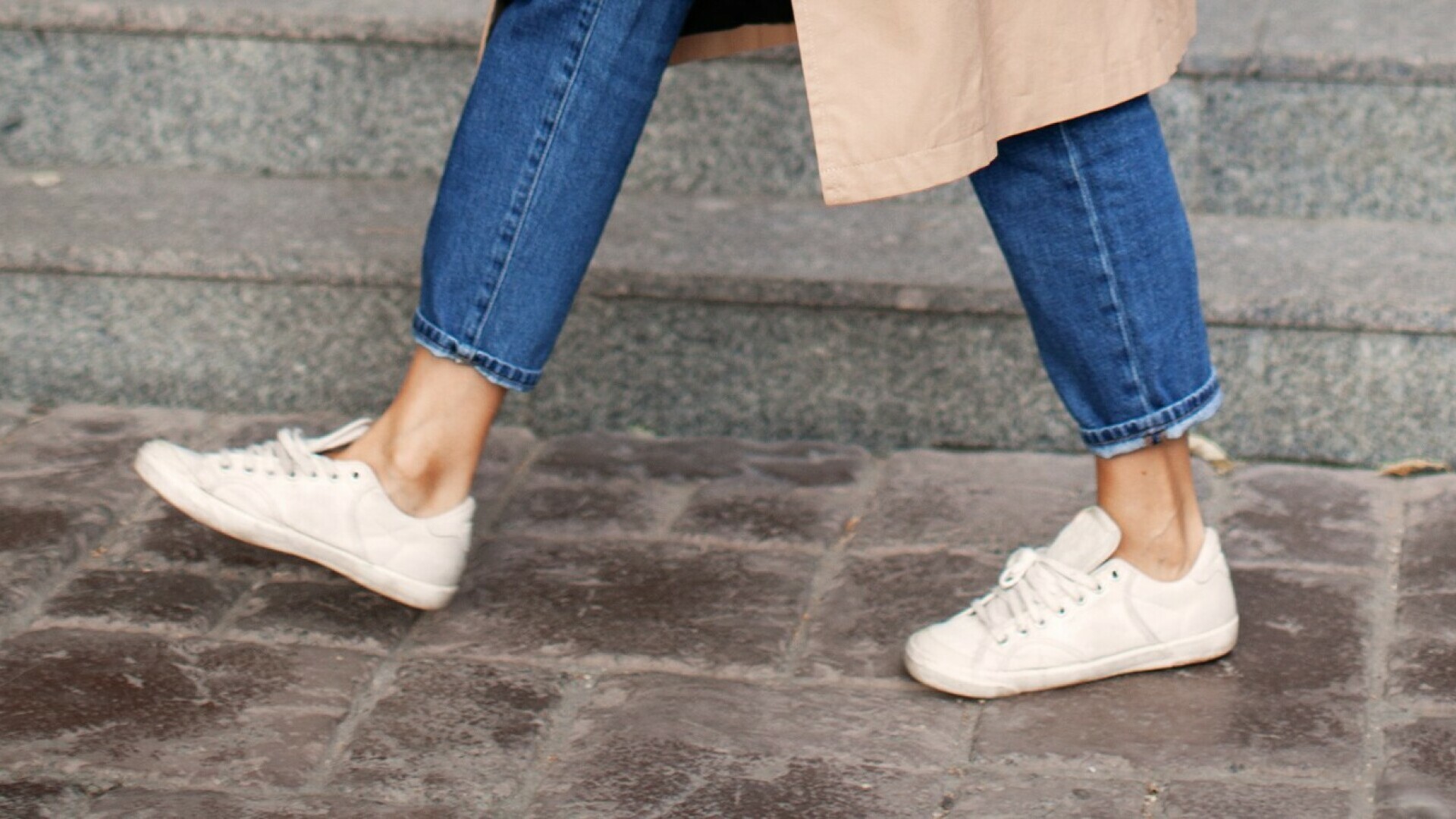 12 modela tenisica za ljeto koje vizualno produžuju noge i cijelu figuru