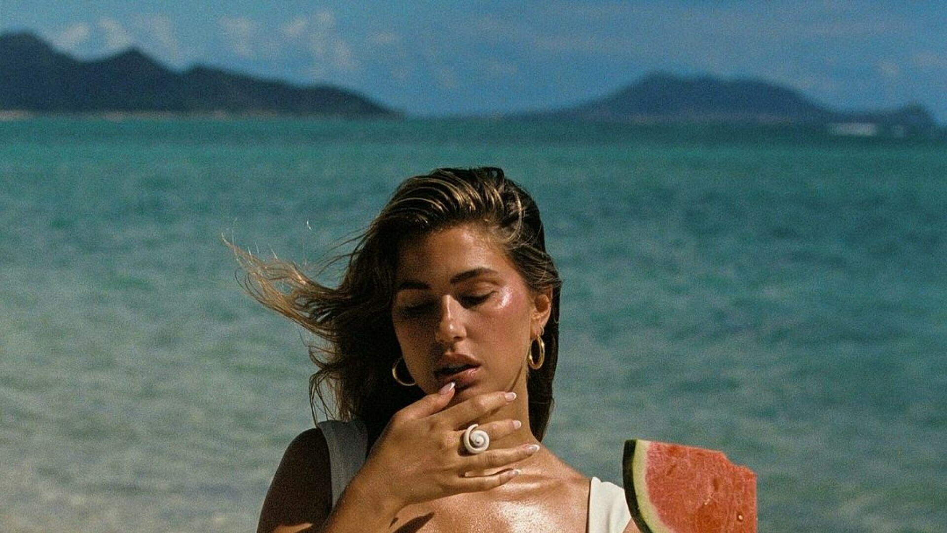 Na Instagramu je prati skoro dva milijuna fanova, što nimalo ne čudi s ...