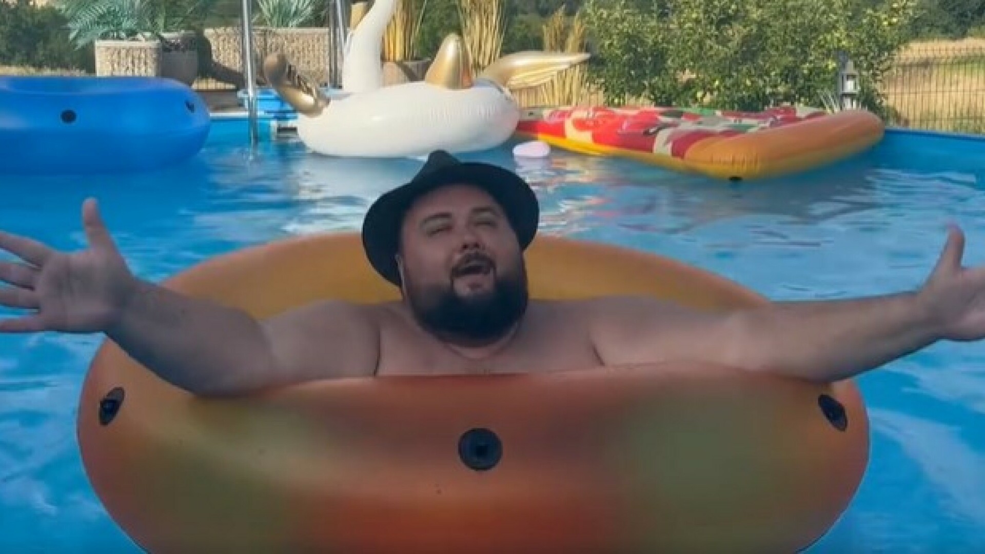 Houdek se podvrgnuo estetskom zahvatu na koji se muškarci sve češće ...