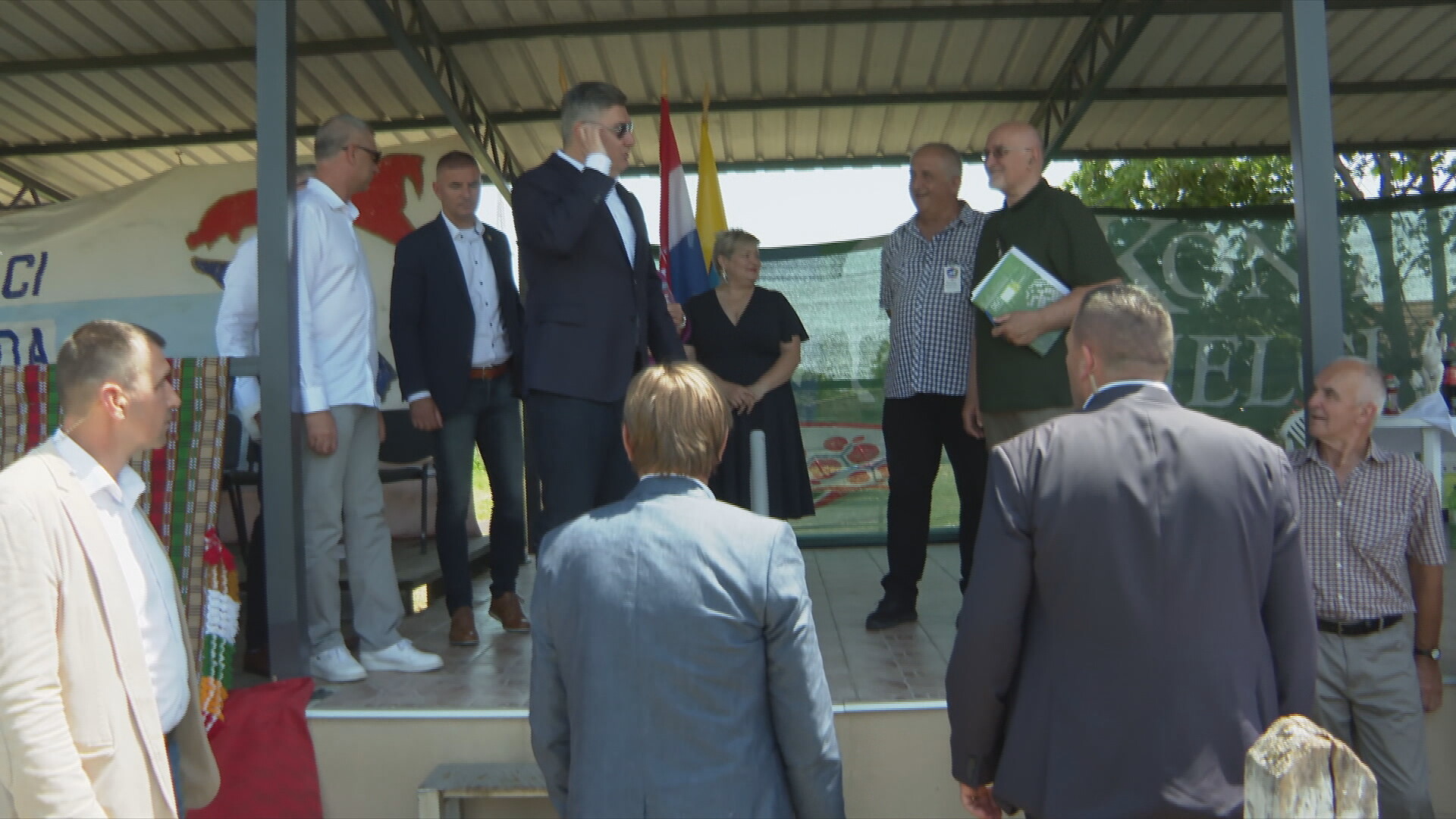 Predsjednik nastavlja šutnju