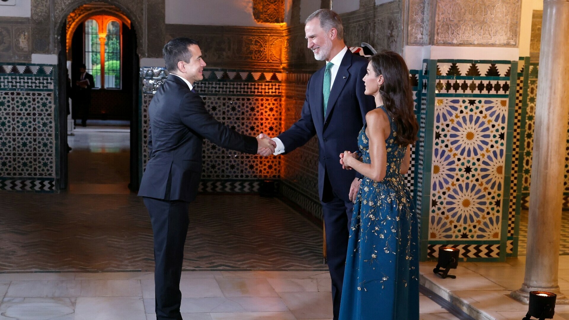 E, ovo je nešto posebno: Kraljica Letizia u haljini kojoj nitko nije ...