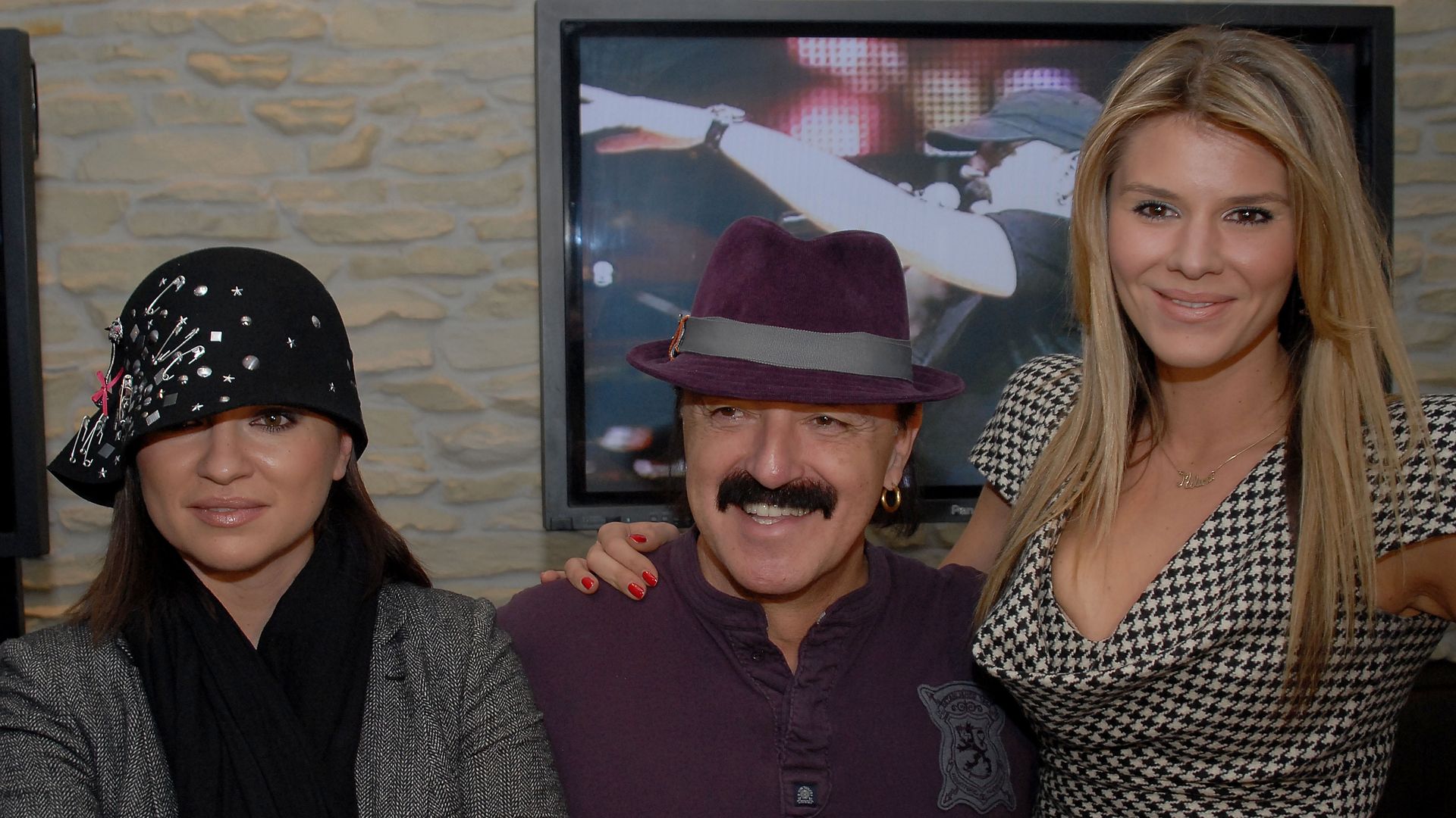 Lijepa supruga Harisa Džinovića od njega je mlađa 30 godina, a sada je isplivala njena ...