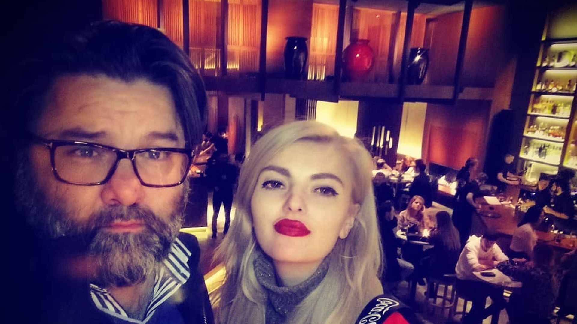 Pa svaka mu čast! Charles se isprsio, a Ella pohvalila skupim poklonom ...