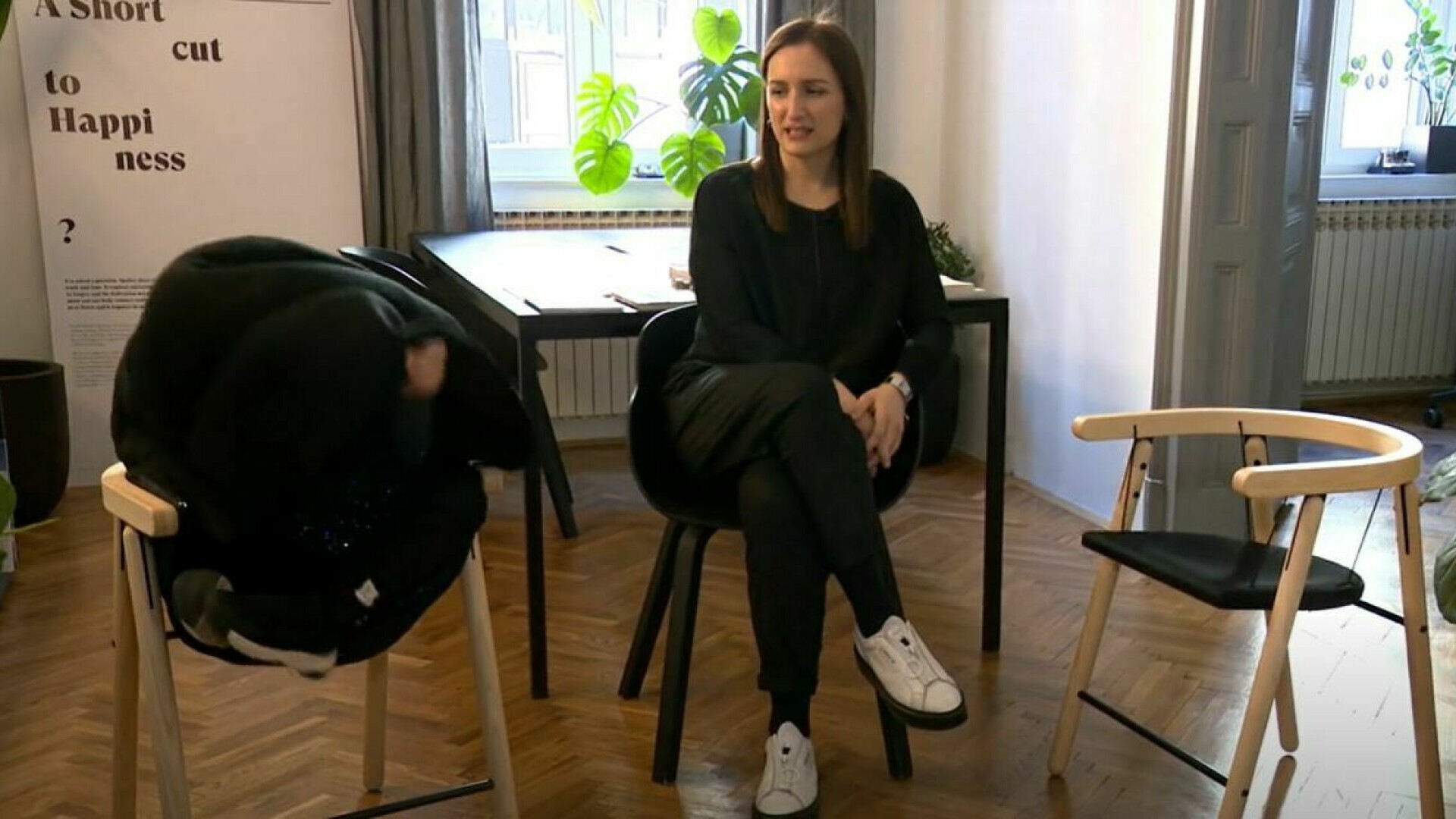 Prije nekoliko godina pisala je diplomski, a sada vodi dvije tvrtke ...