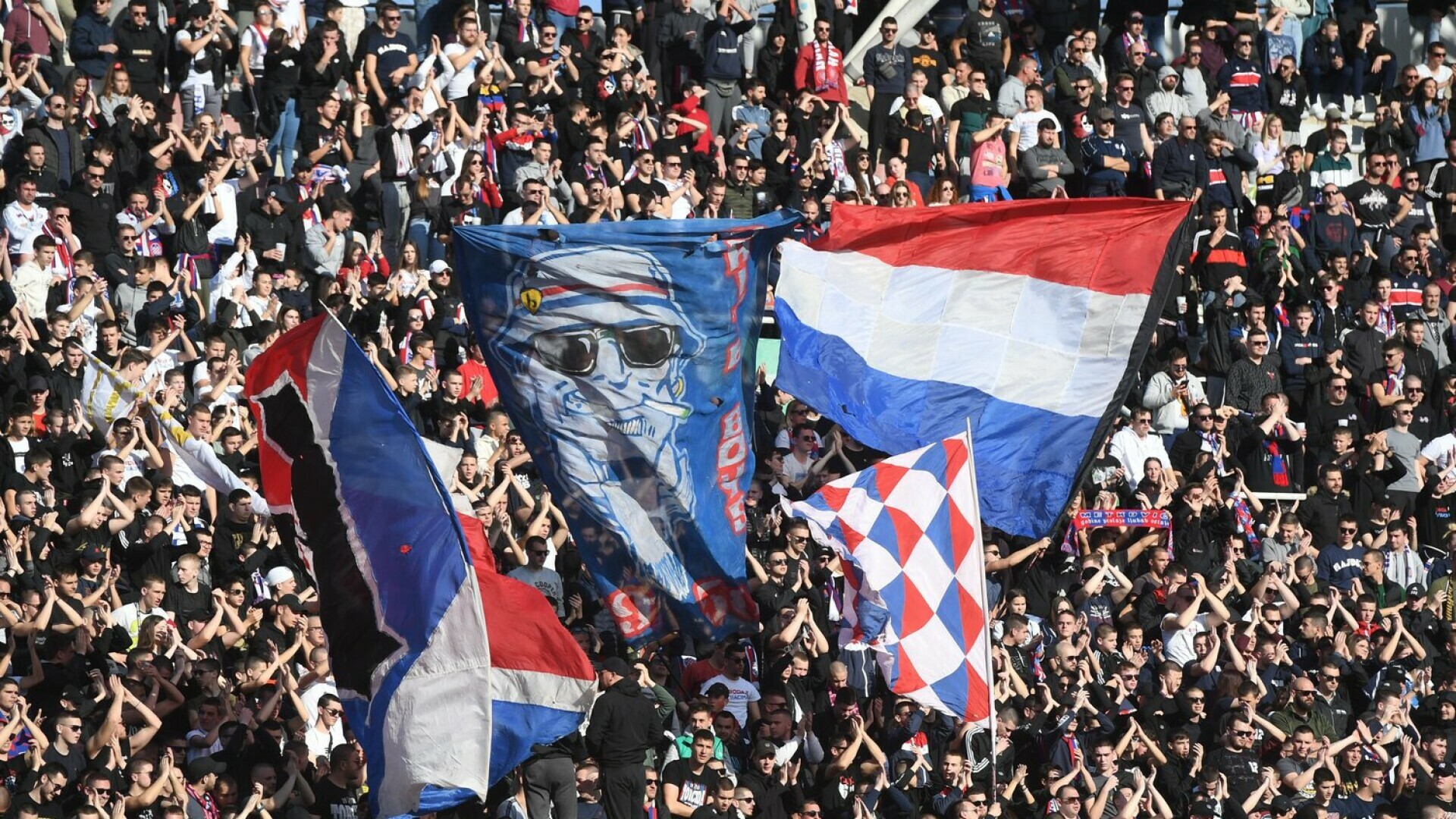 Torcida na Poljudu digla jasnu poruku za prvu momčad: "Tako to rade ...