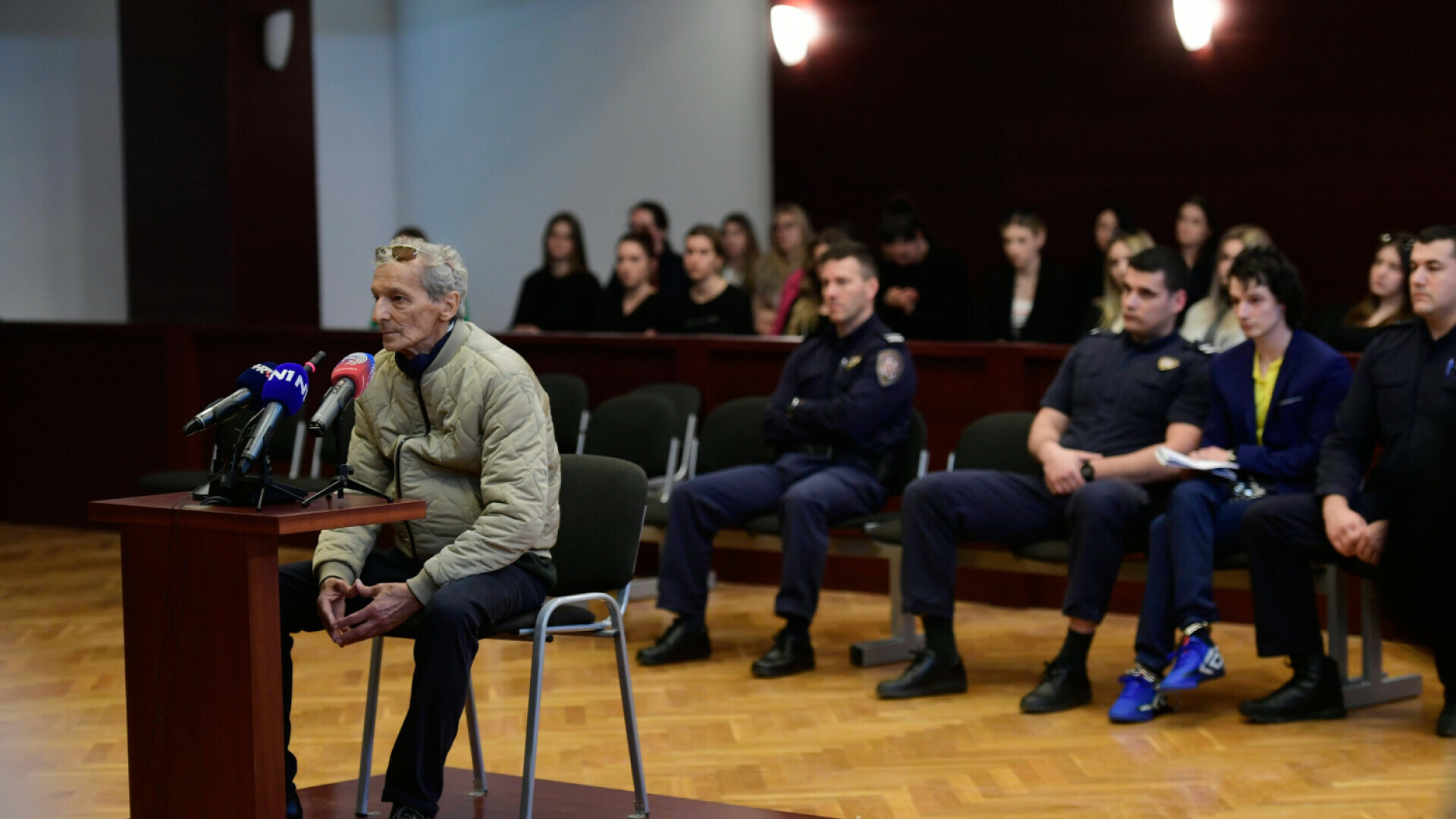 FOTO Novi show Filipa Zavadlava na sudu: "Pa ja ne znam pričati ...