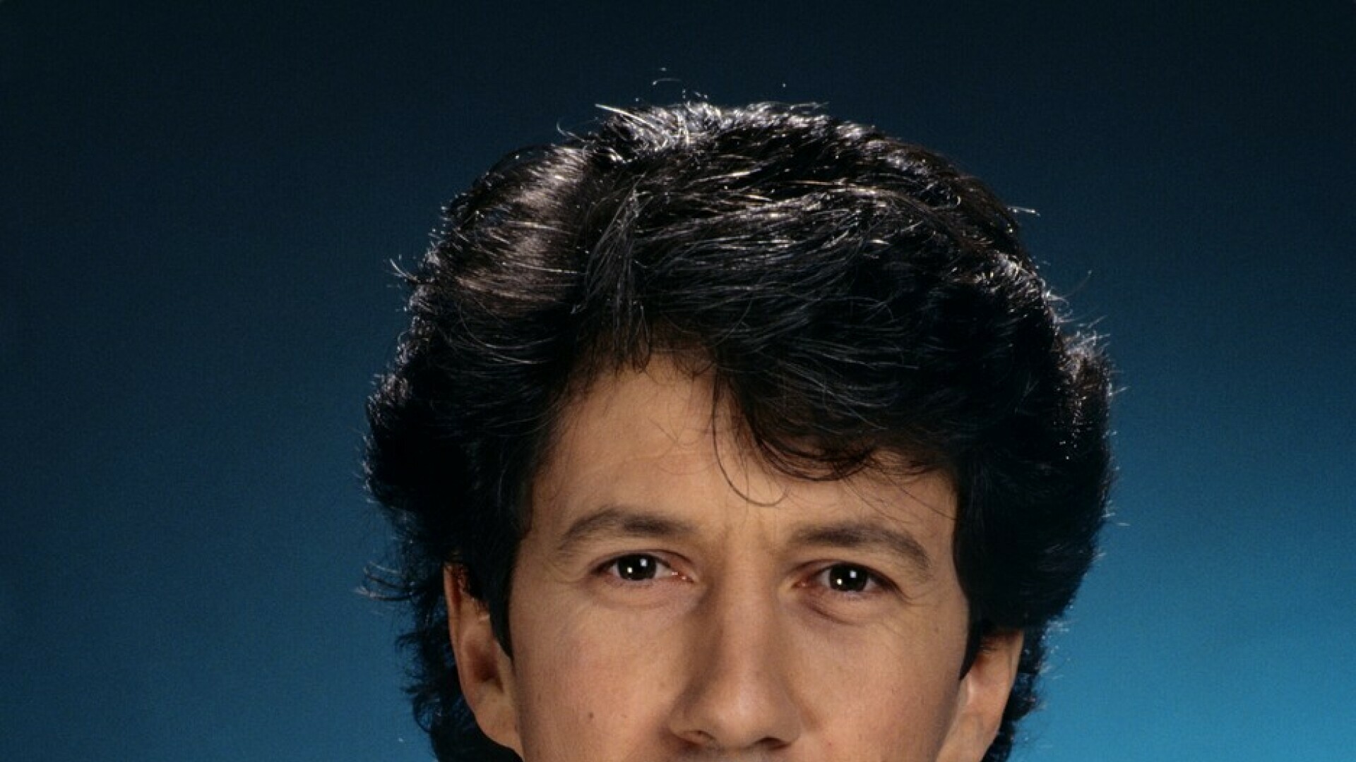 Sjećate se šarmantnog Maxwella Sheffielda iz kultne "Dadilje"? Evo kako ...