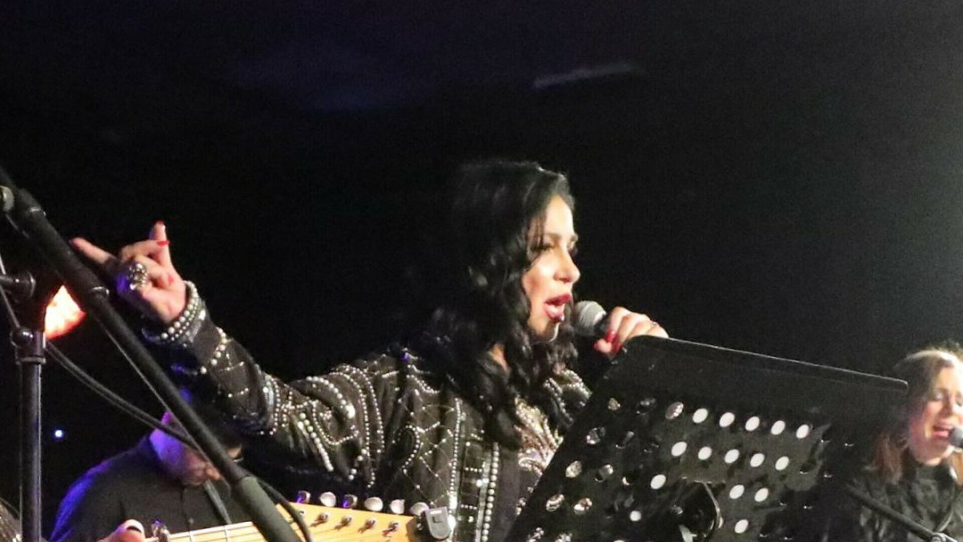 Alka Vuica može isfurati sve, pa tako i dvije haljine s Asosa u istom izdanju