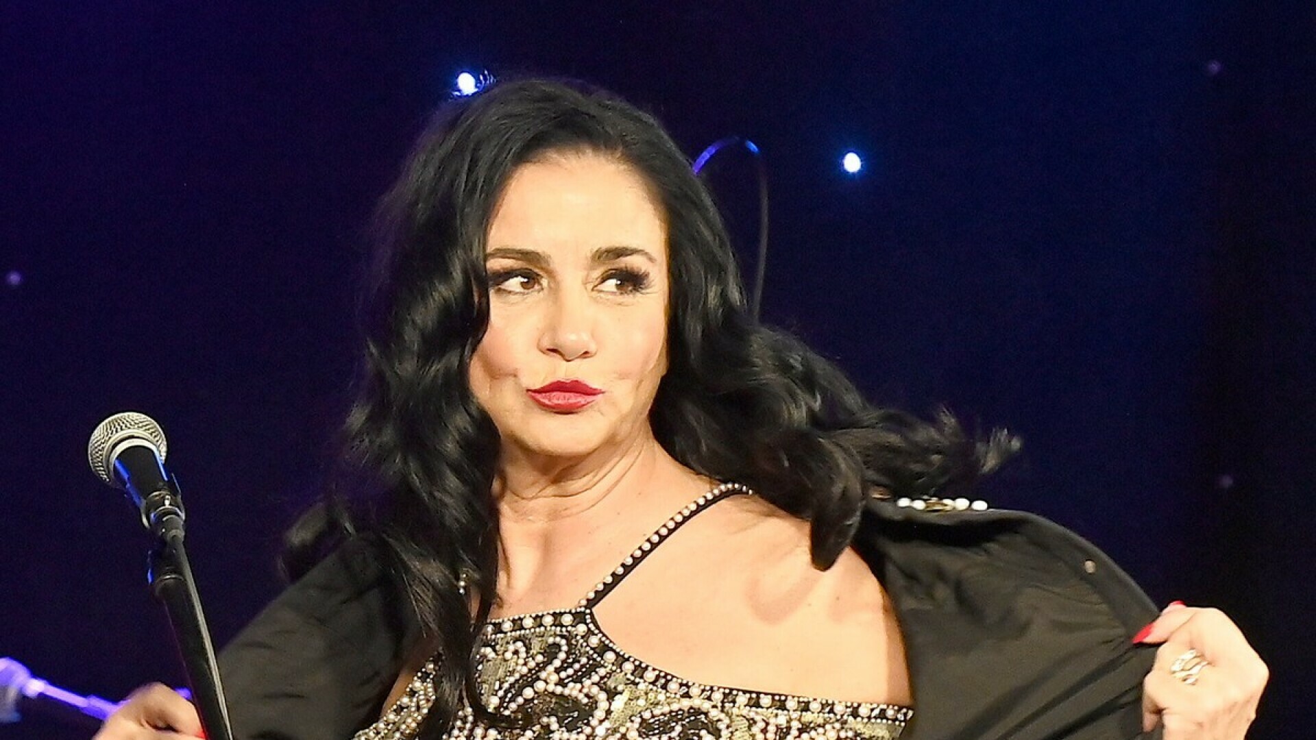 Alka Vuica može isfurati sve, pa tako i dvije haljine s Asosa u istom izdanju