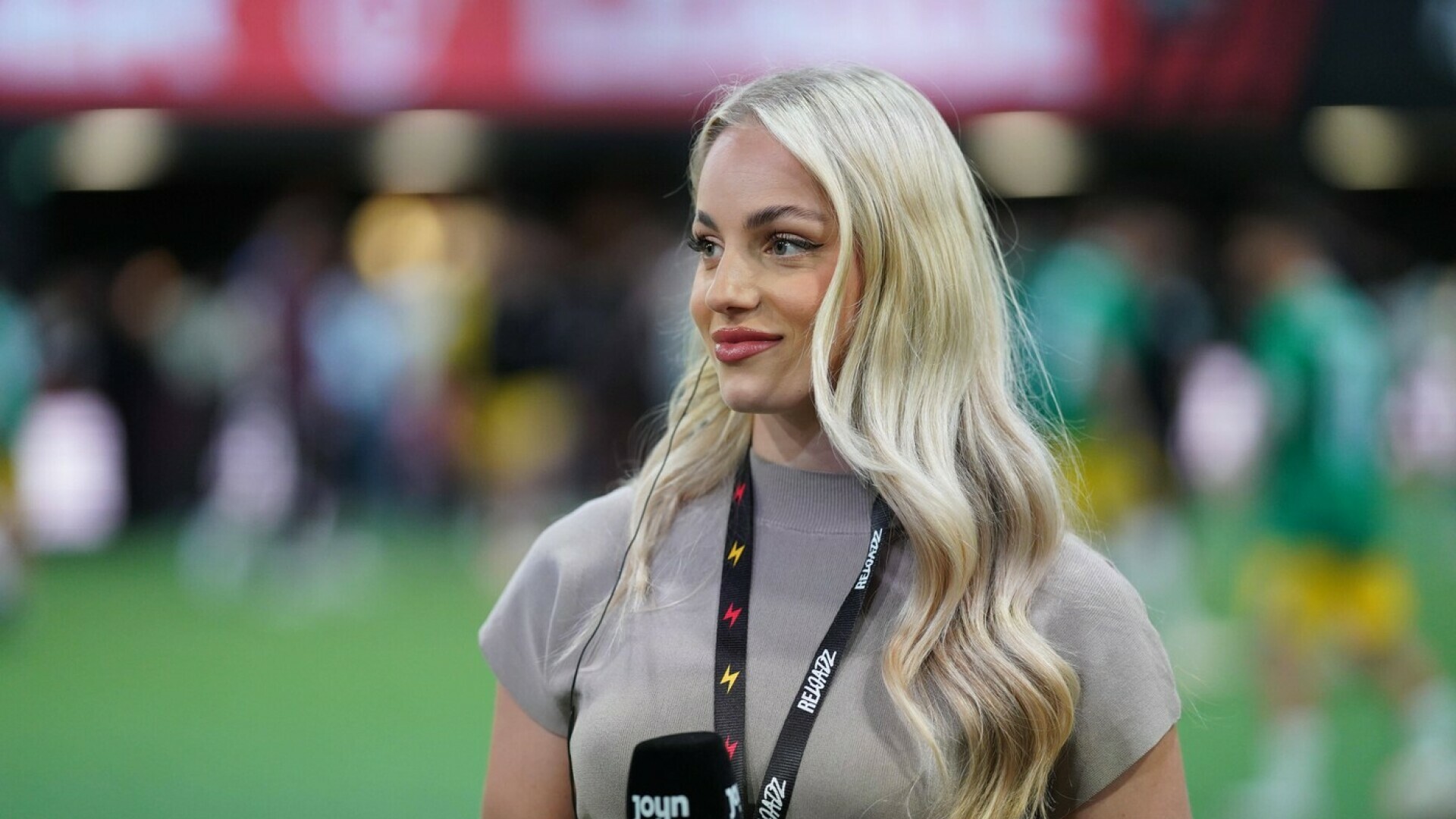 Najzgodnija hrvatska nogometašica njemačke navijače očarala je ljepotom ...