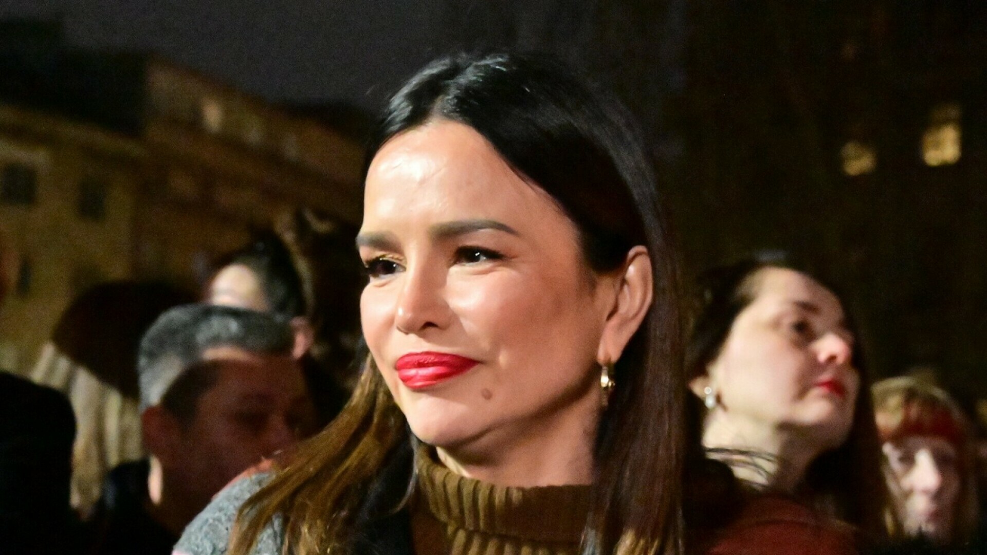 "Ovo je stvarno fantazija": Severina u efektnoj maksi suknji koju ona ...