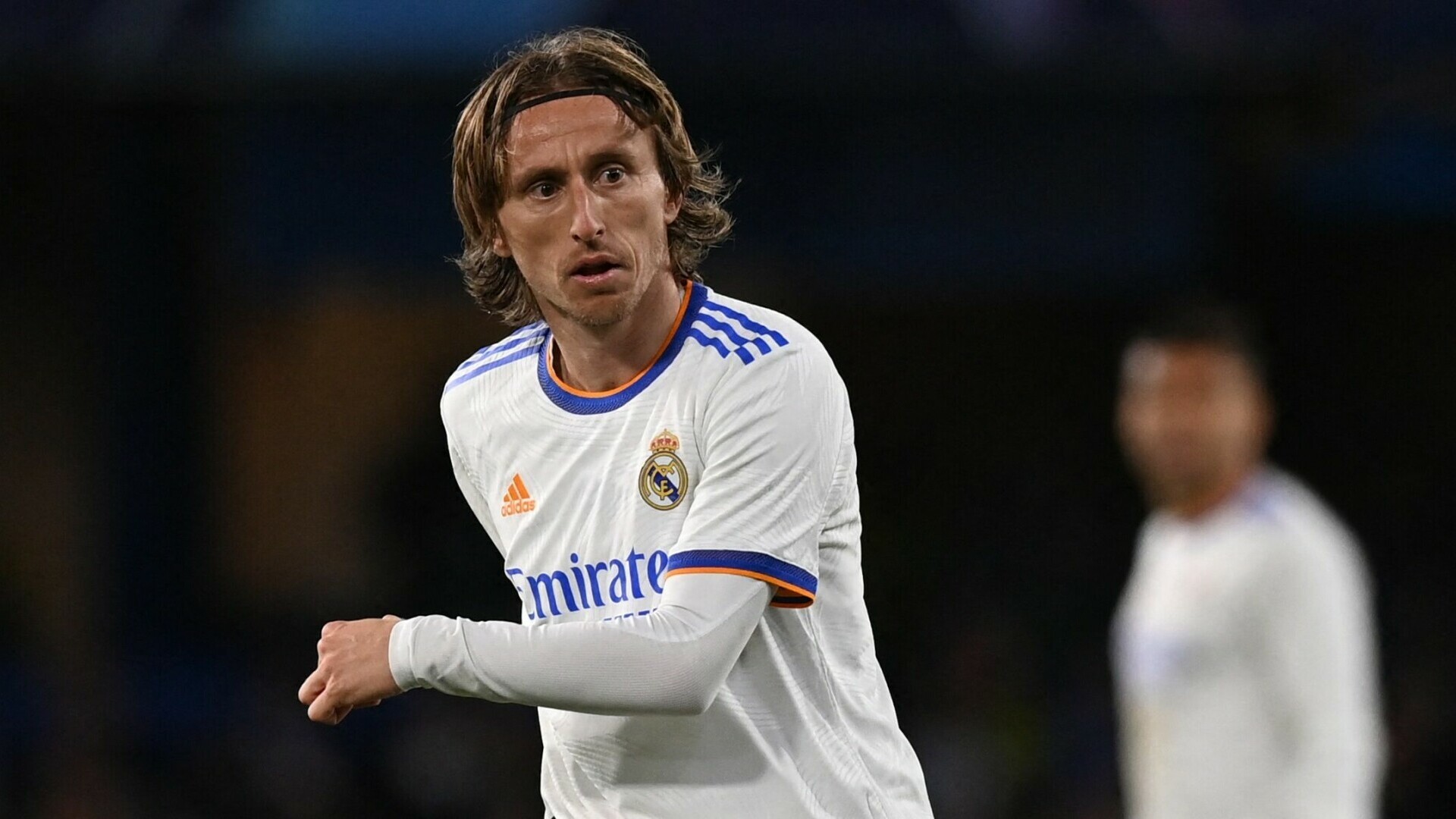 Novinarska legenda želi vidjeti Modrića iduće sezone u Realu i zna što ...