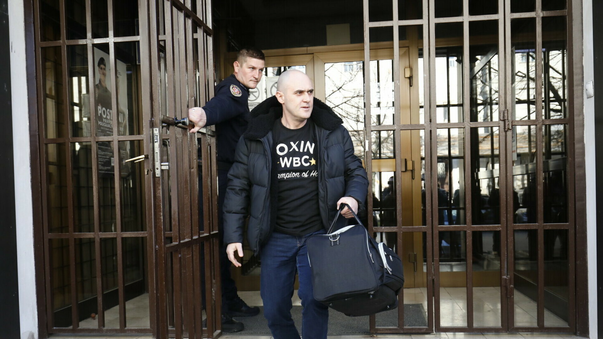 FOTO "Osjećam se kao metak": Pogledajte kako je izgledao izlazak Josipa Dabre iz istražnog zatvora