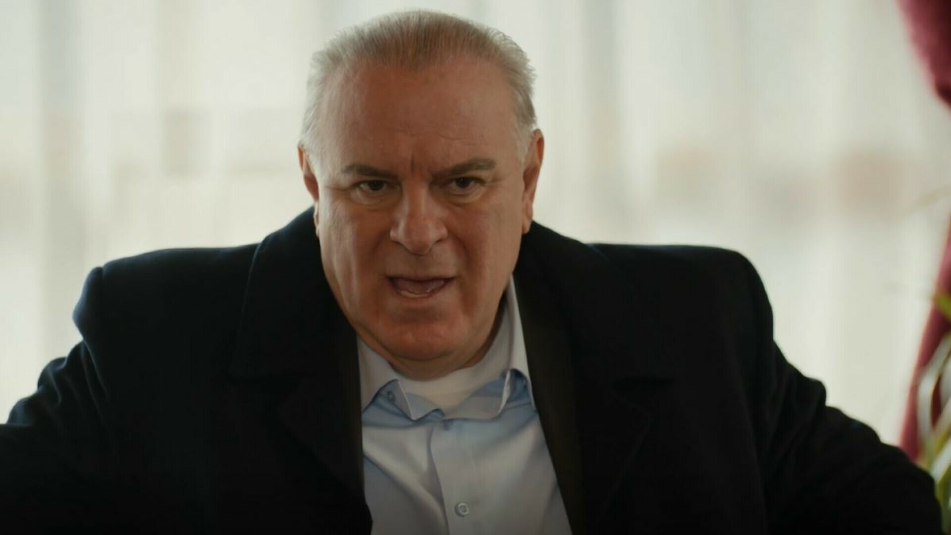 U sve su se upleli pa i u tvrtku - bijesan je što mu je on sada šef