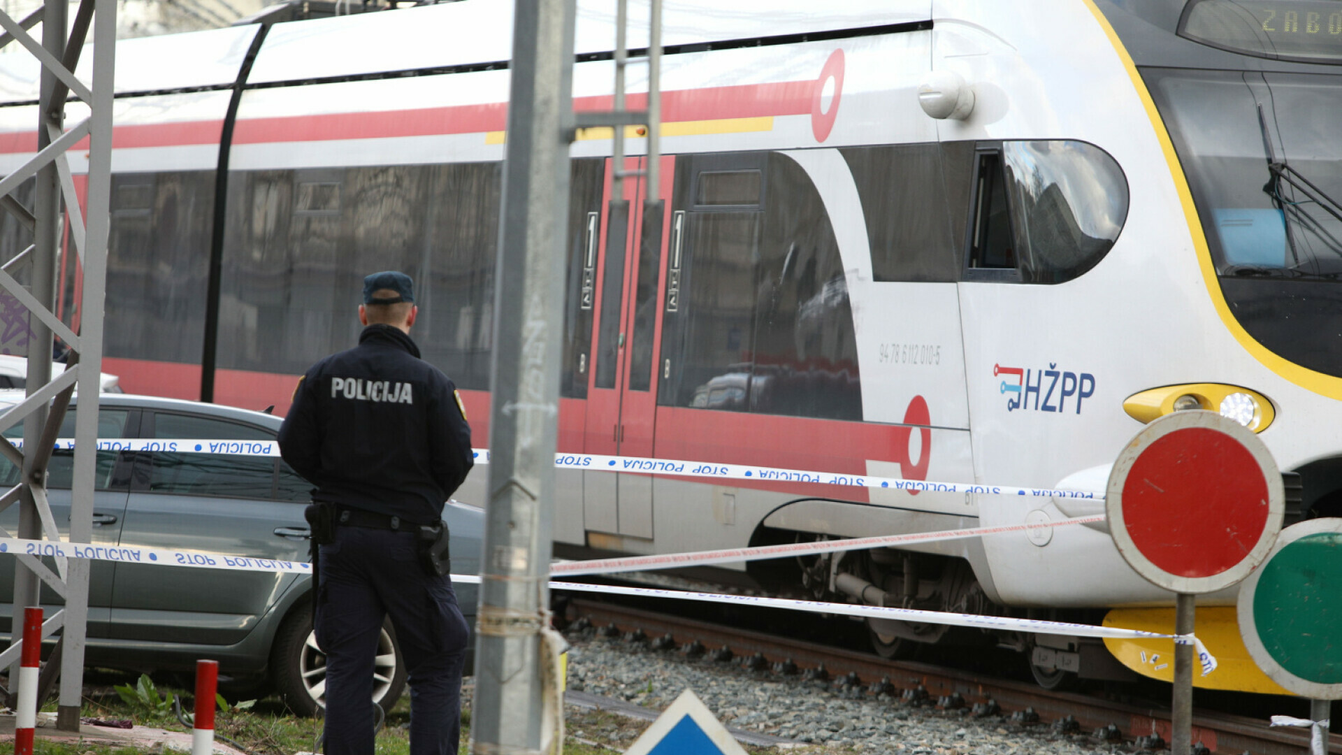 FOTO Detalji užasa u Zagrebu: U naletu vlaka poginulo dijete, traje očevid