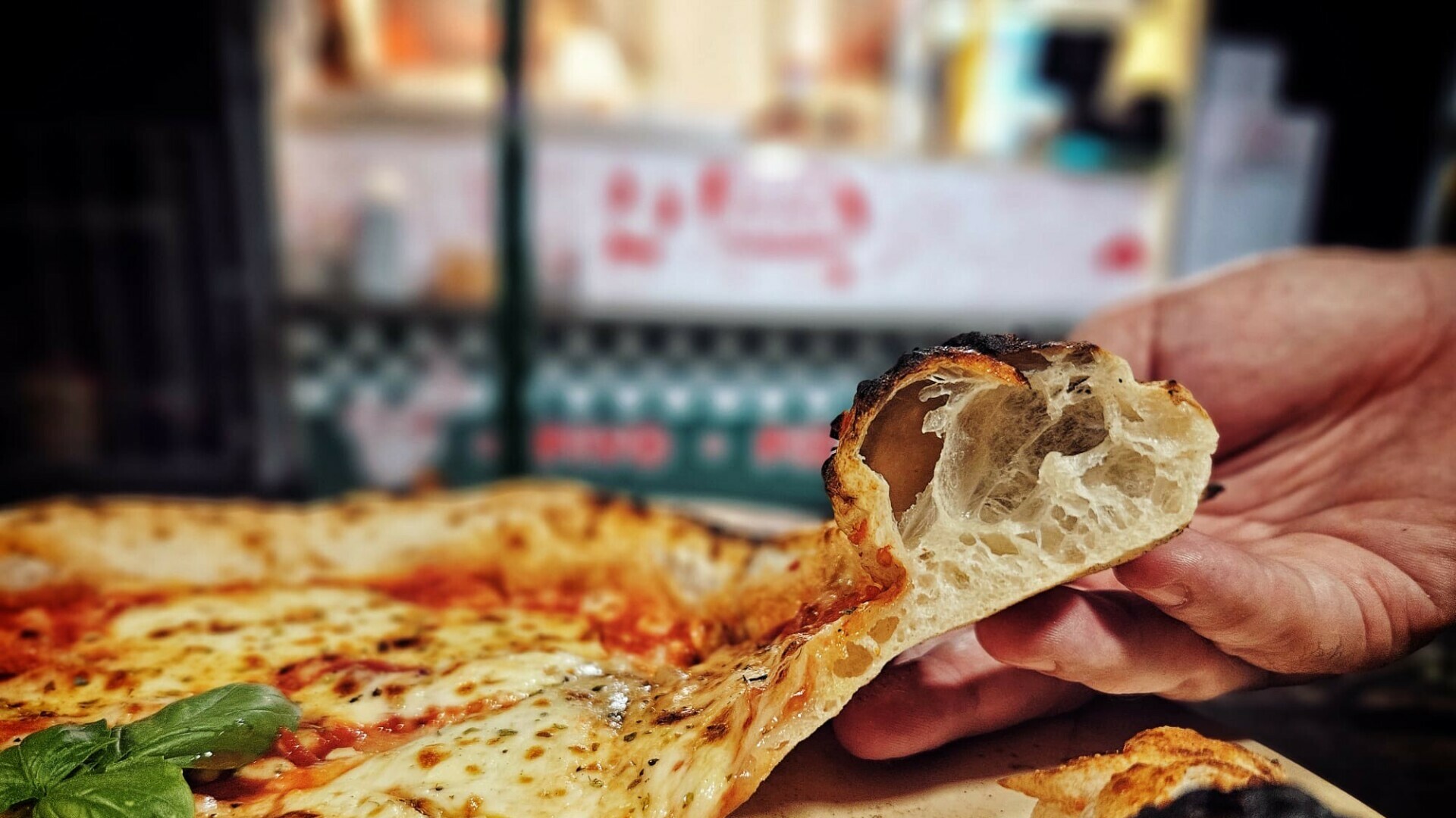 Odlična kvartovska pizza u Zagrebu: Food truck s krušnom peći zbog ...