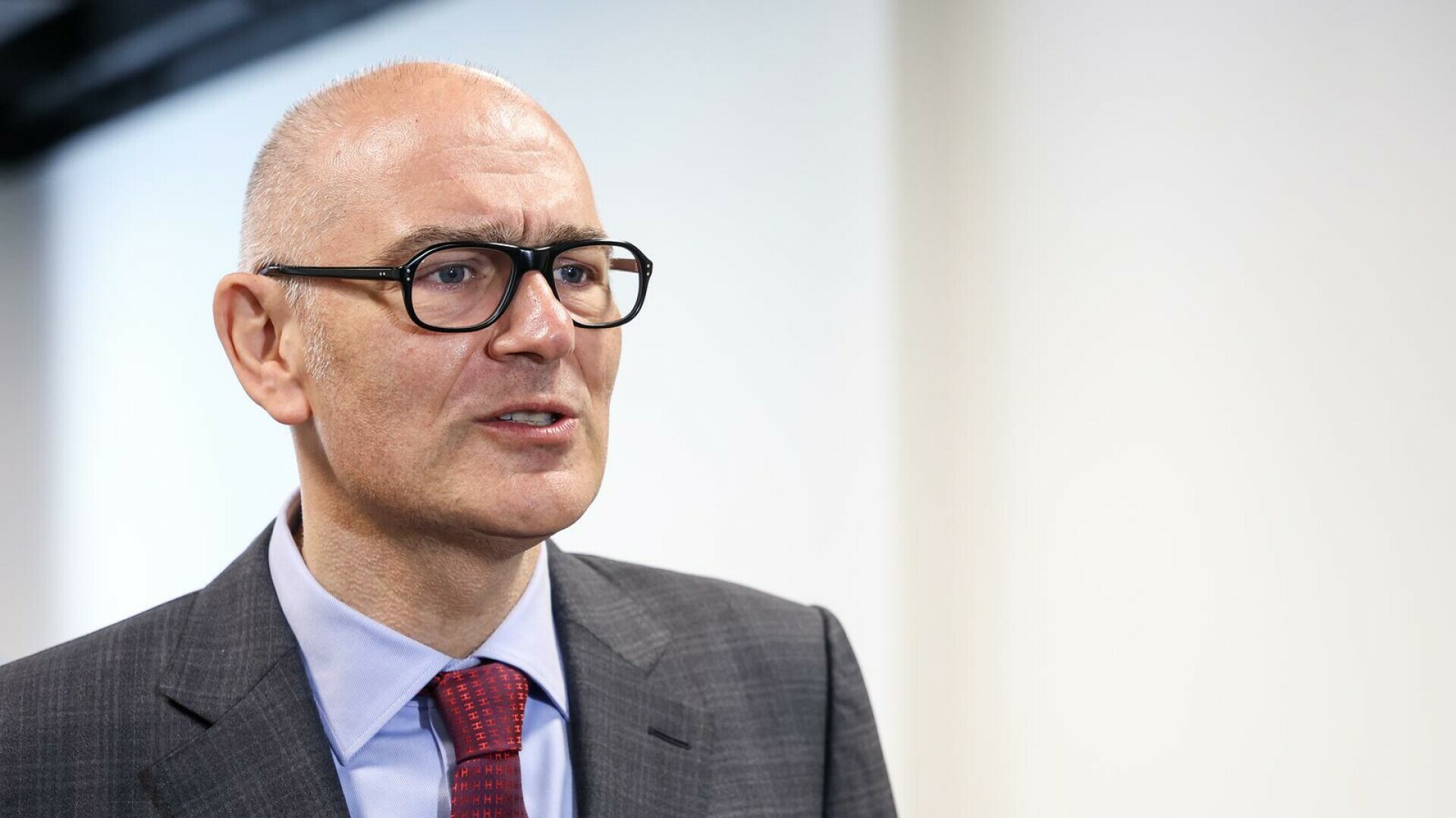Emil Tedeschi snimljen prvi put u javnosti nakon nedavne smrti voljene ...