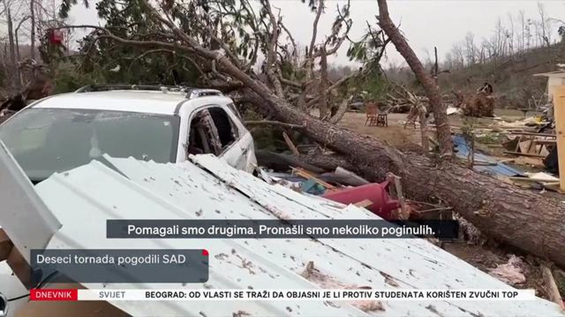 Deseci tornada pogodila SAD