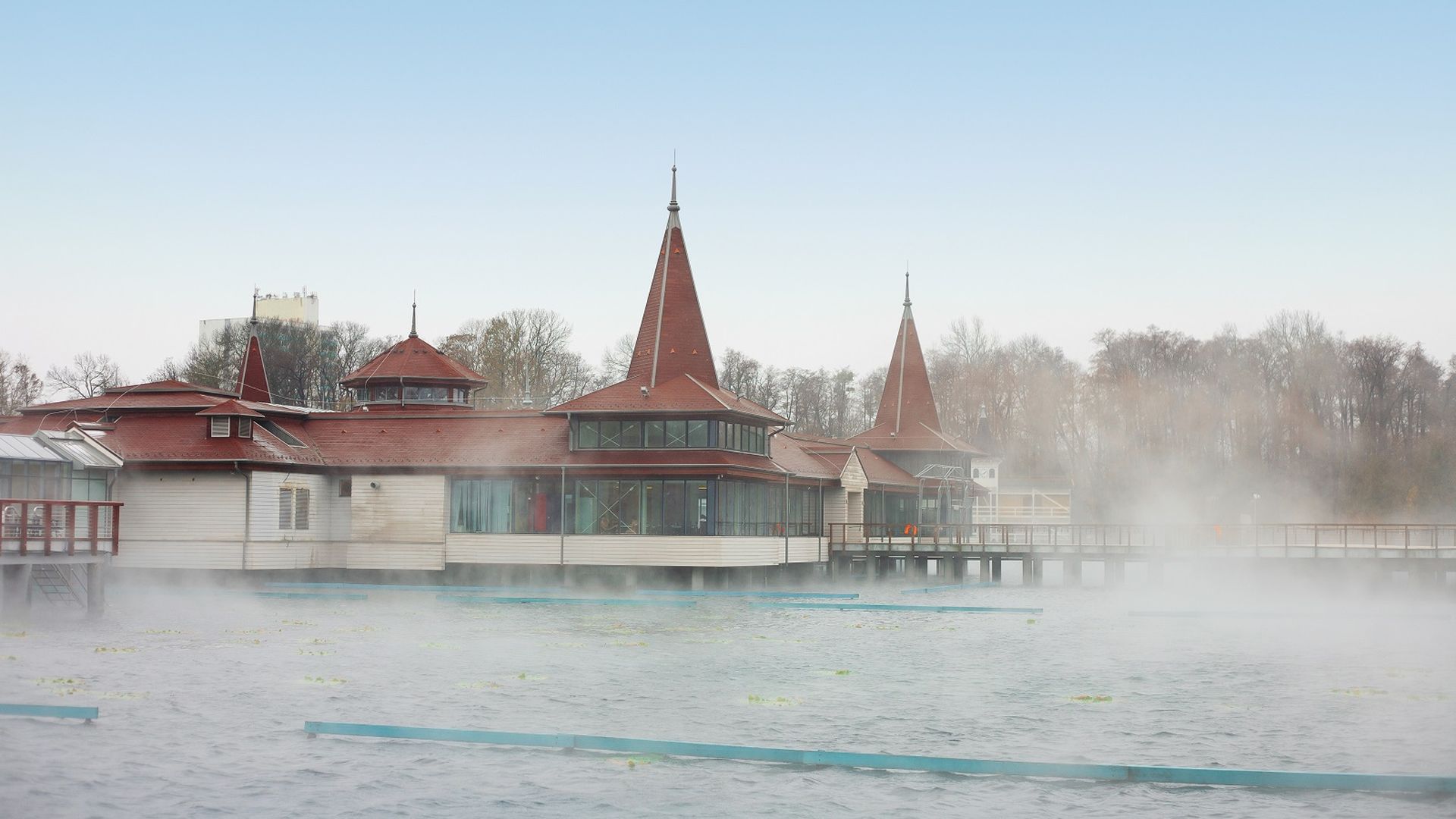 Jezero Hevíz: najveće termalno jezero u Europi