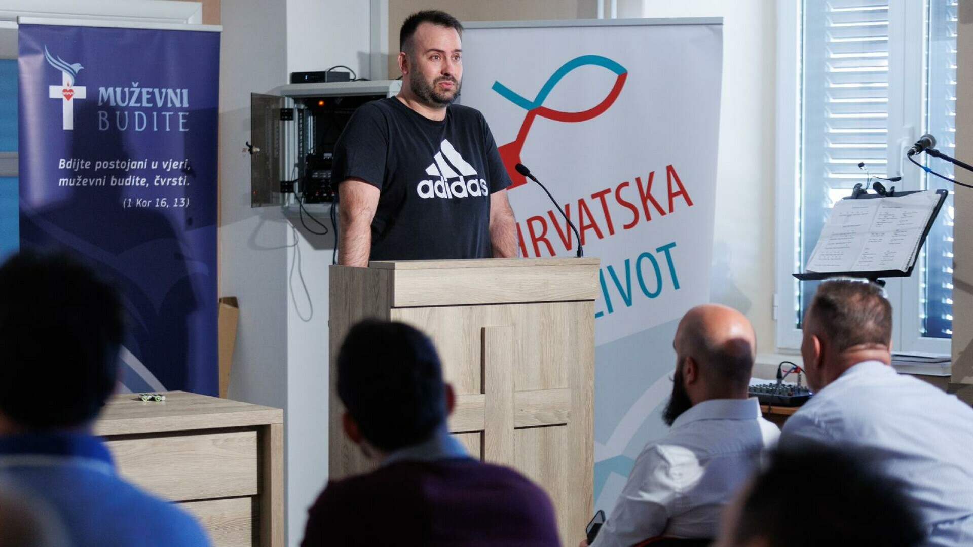 Nezaboravni Rafo naglo je nestao s TV ekrana, a danas živi potpuno ...