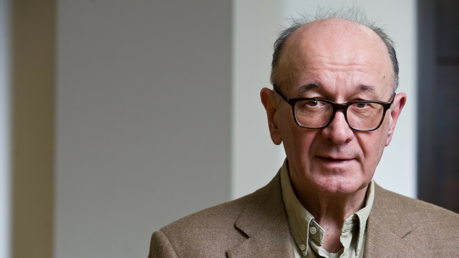 Umro je Nikica Valentić