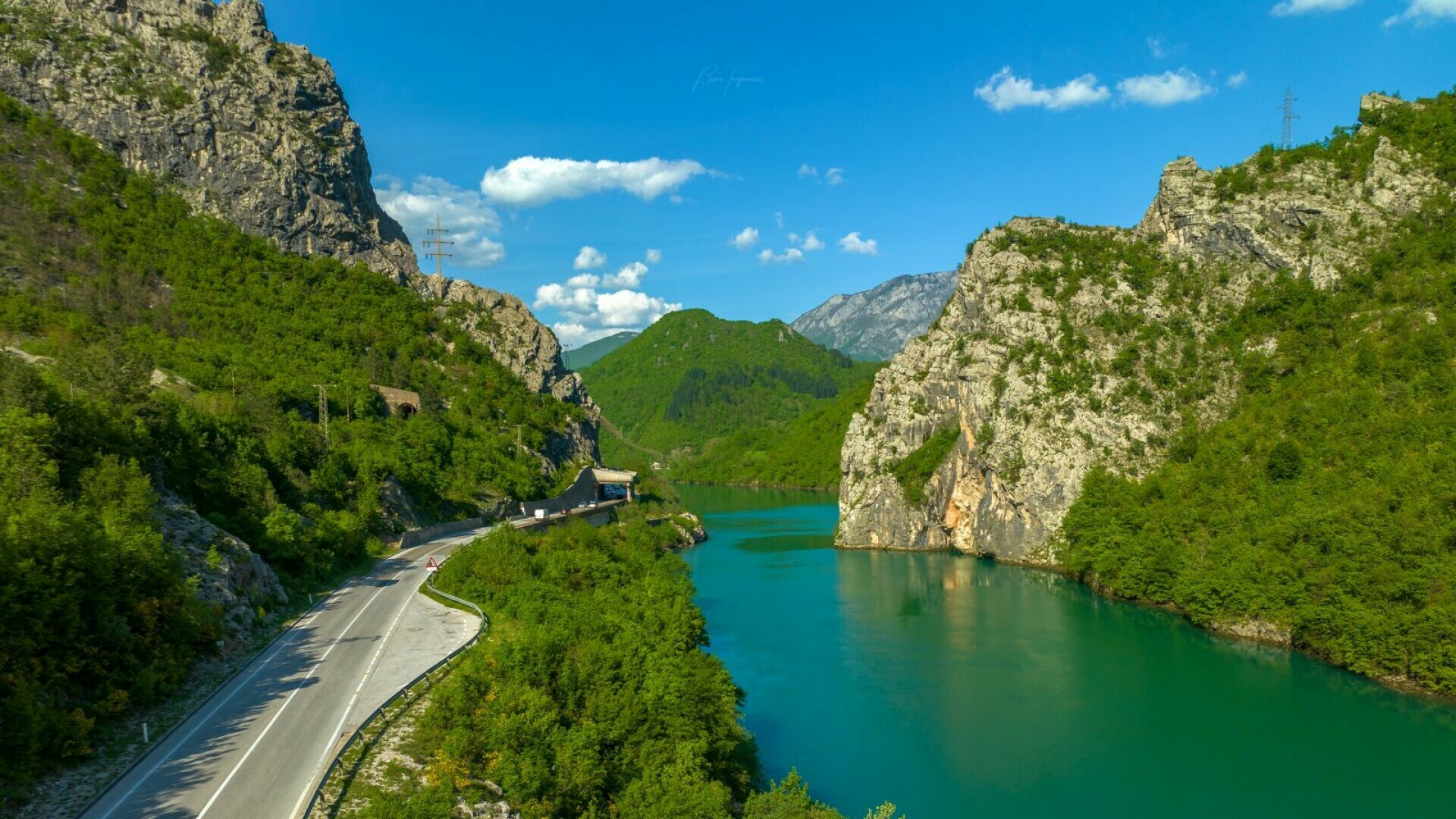 Ovo odmah ide na listu želja! Pogledajte spektakularni kanjon Neretve