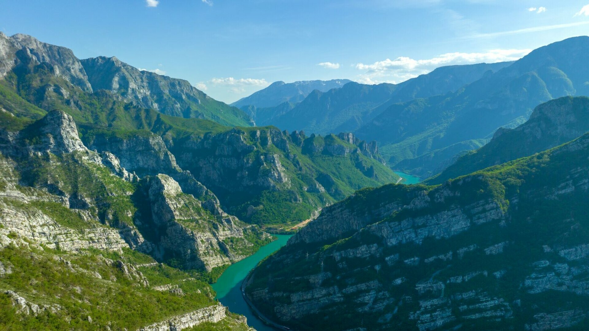 Ovo odmah ide na listu želja! Pogledajte spektakularni kanjon Neretve