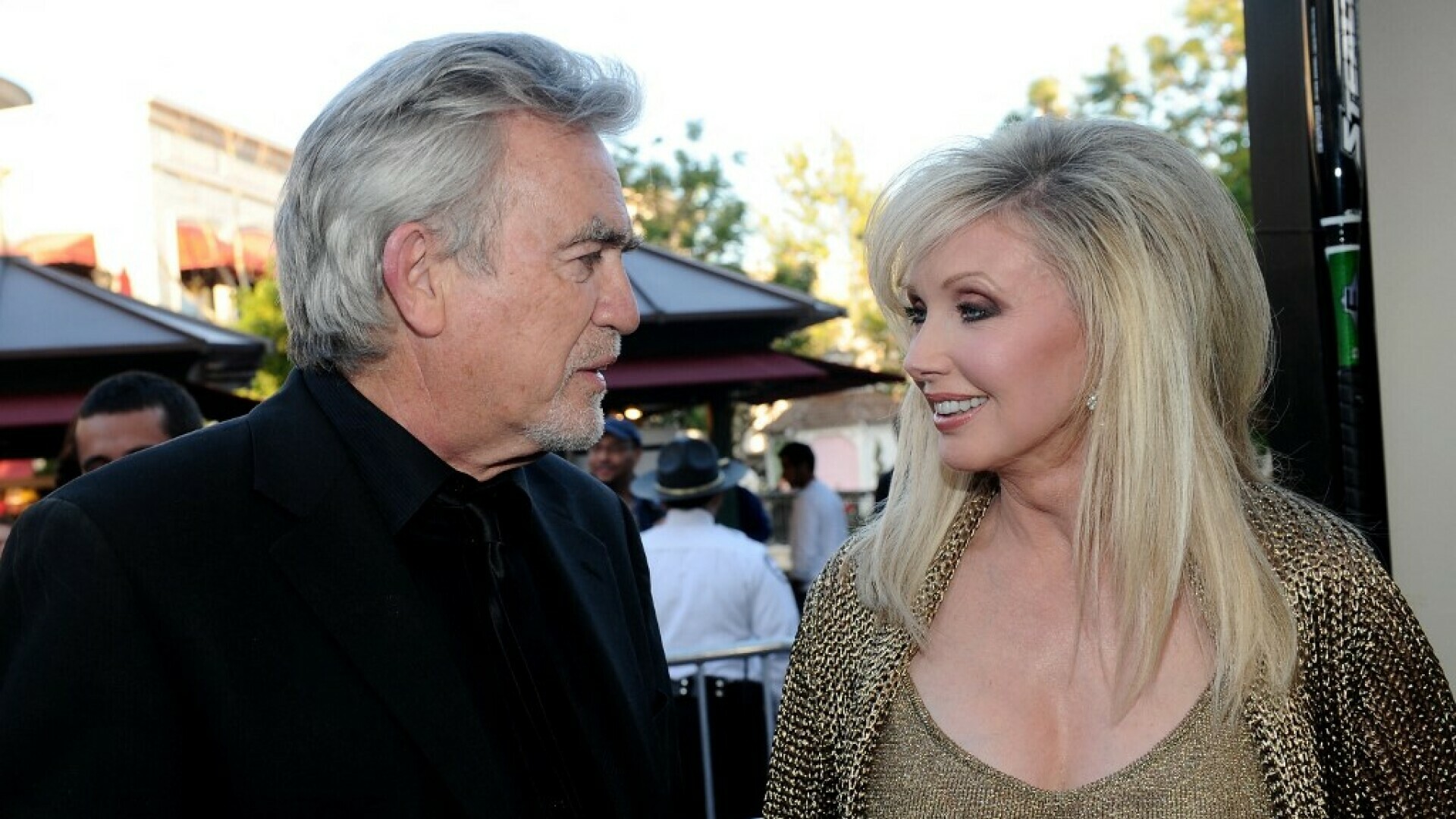 Sjećate se zgodne mame omiljenog Chandlera? Nije joj bilo lako, ali evo ...