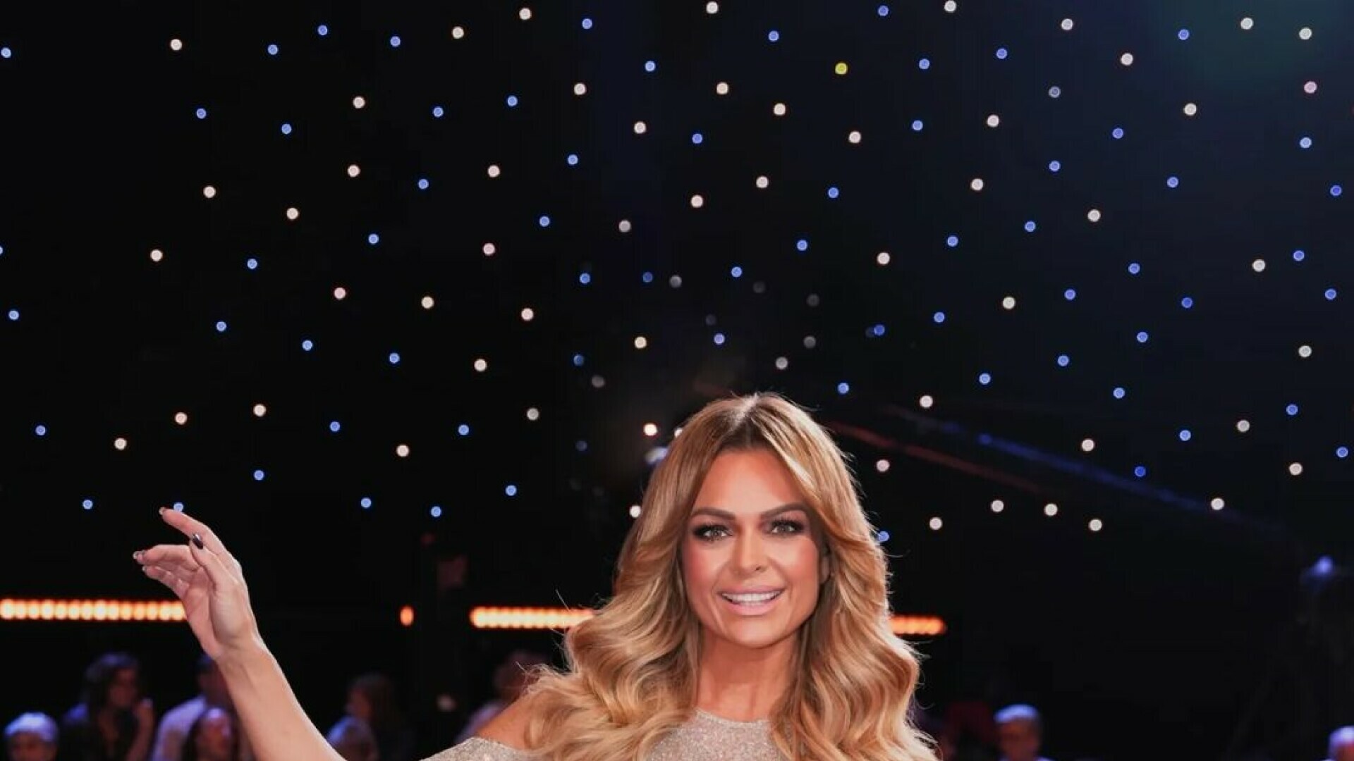 Minea se veseli novoj večeri uz omiljeni show, a najavila ga je u ...