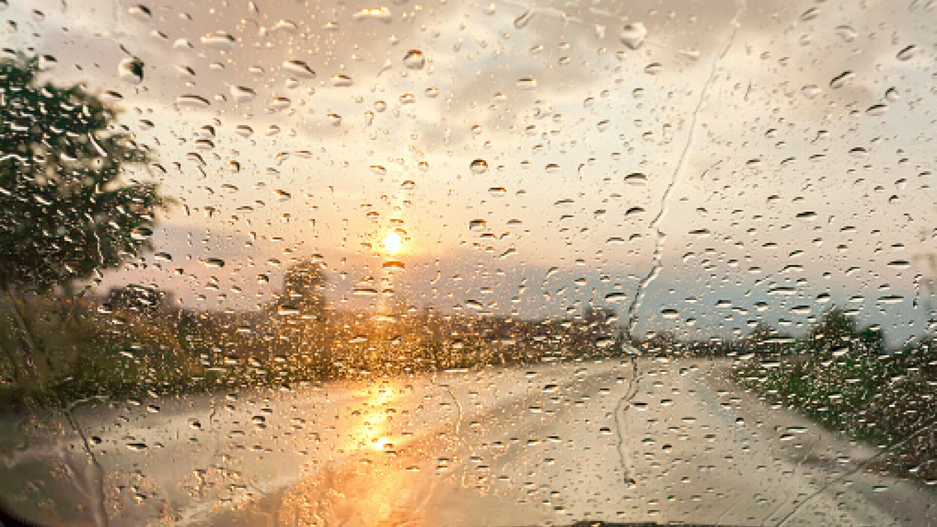 Dolazi nam tjedan u kojem je dobro imati i kišobran i sunčane naočale ...