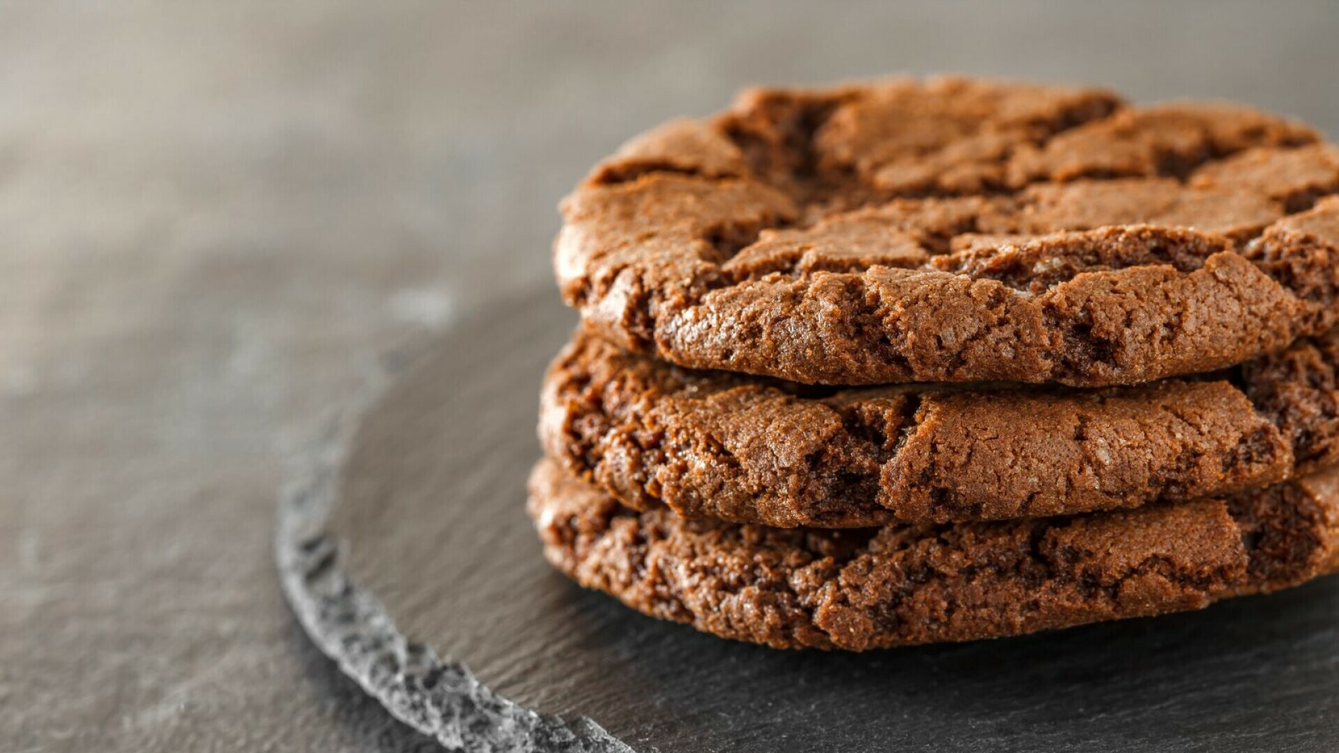 Ne mogu ispasti loše: Brzi keksi od čokolade i badema koji podsjećaju ...