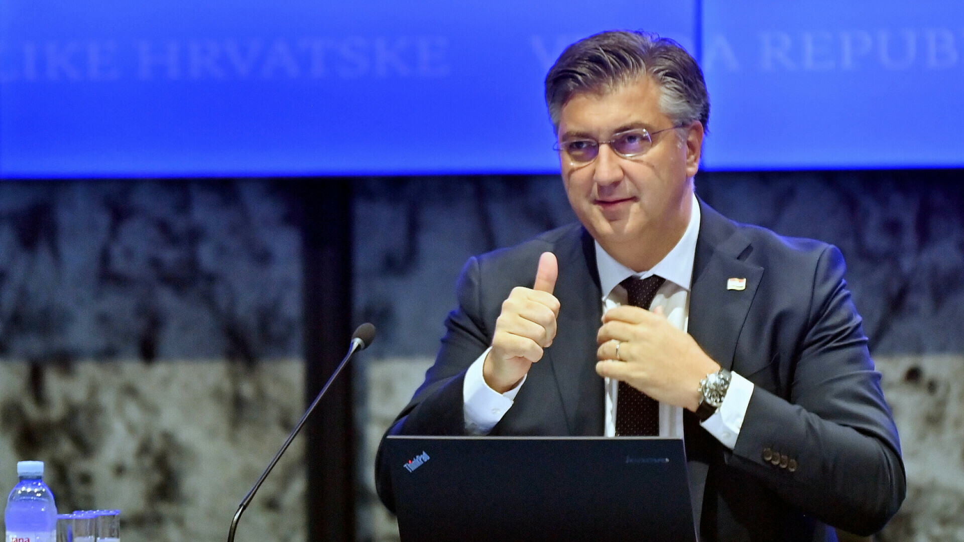 Sebi su već digli plaće za 80 posto, a sada će im one još više narasti ...